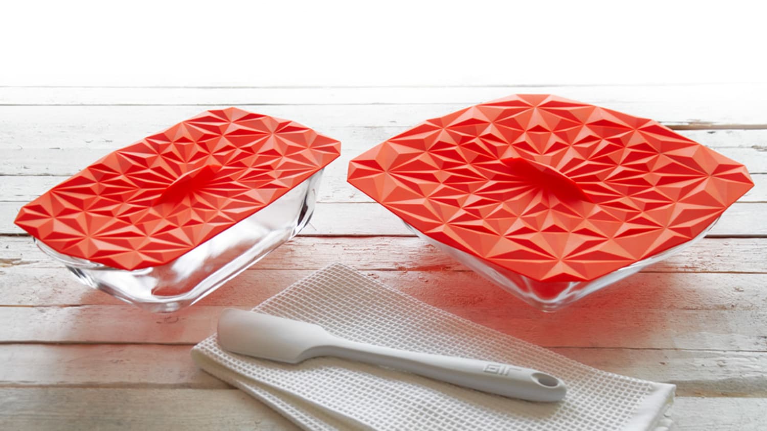 Silicone lid covers store