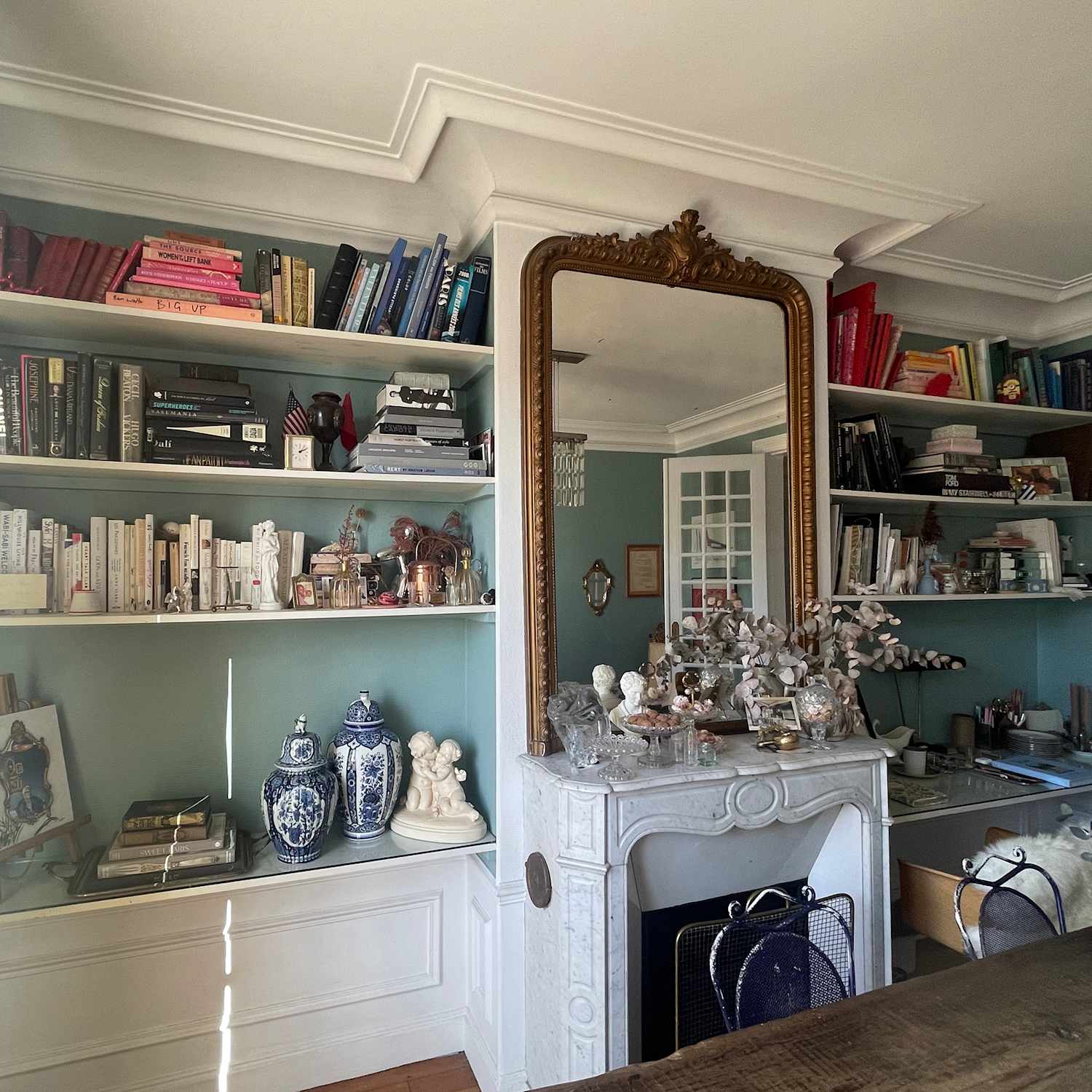 parisian decor items