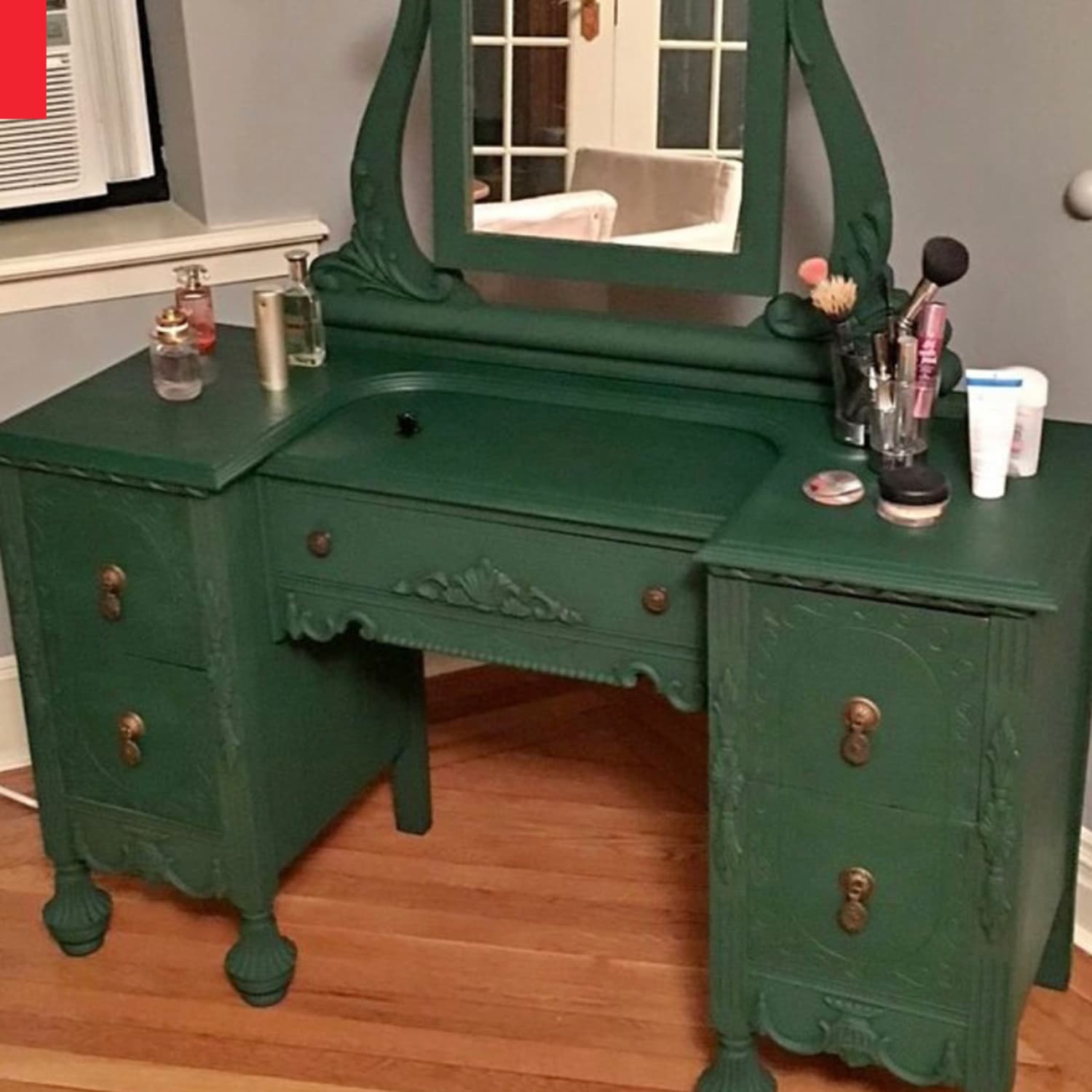green makeup vanity