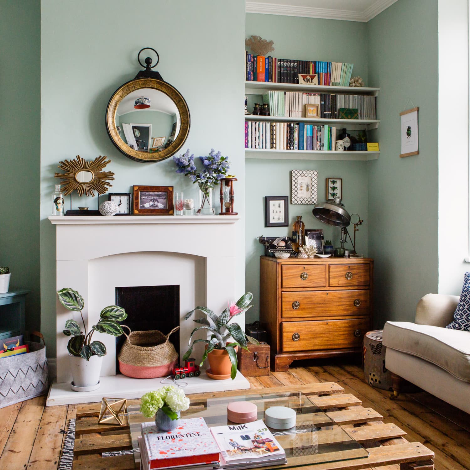 Here s How Thrifting Helped Me Decorate My Apartment Slowly and Deliberately Apartment Therapy