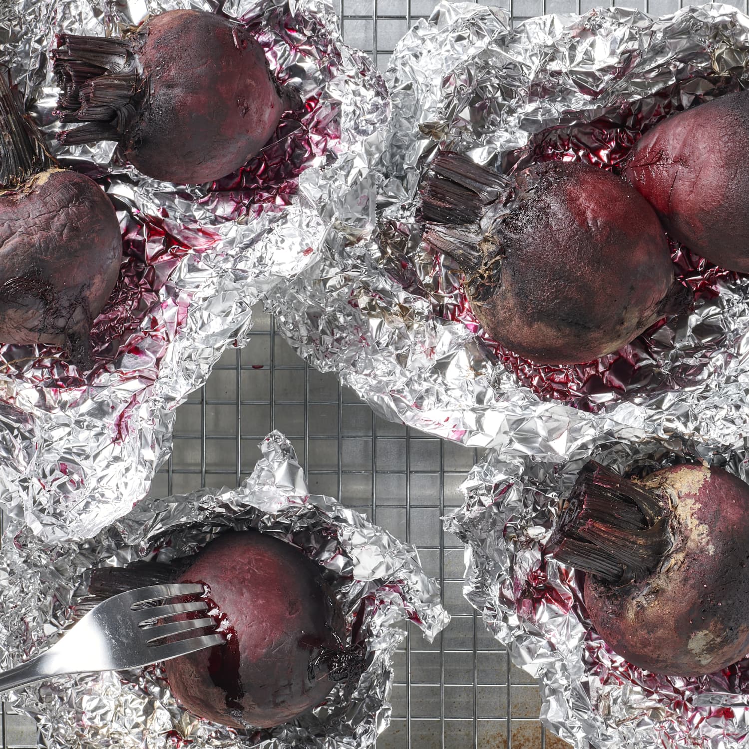 how to boil whole beetroot