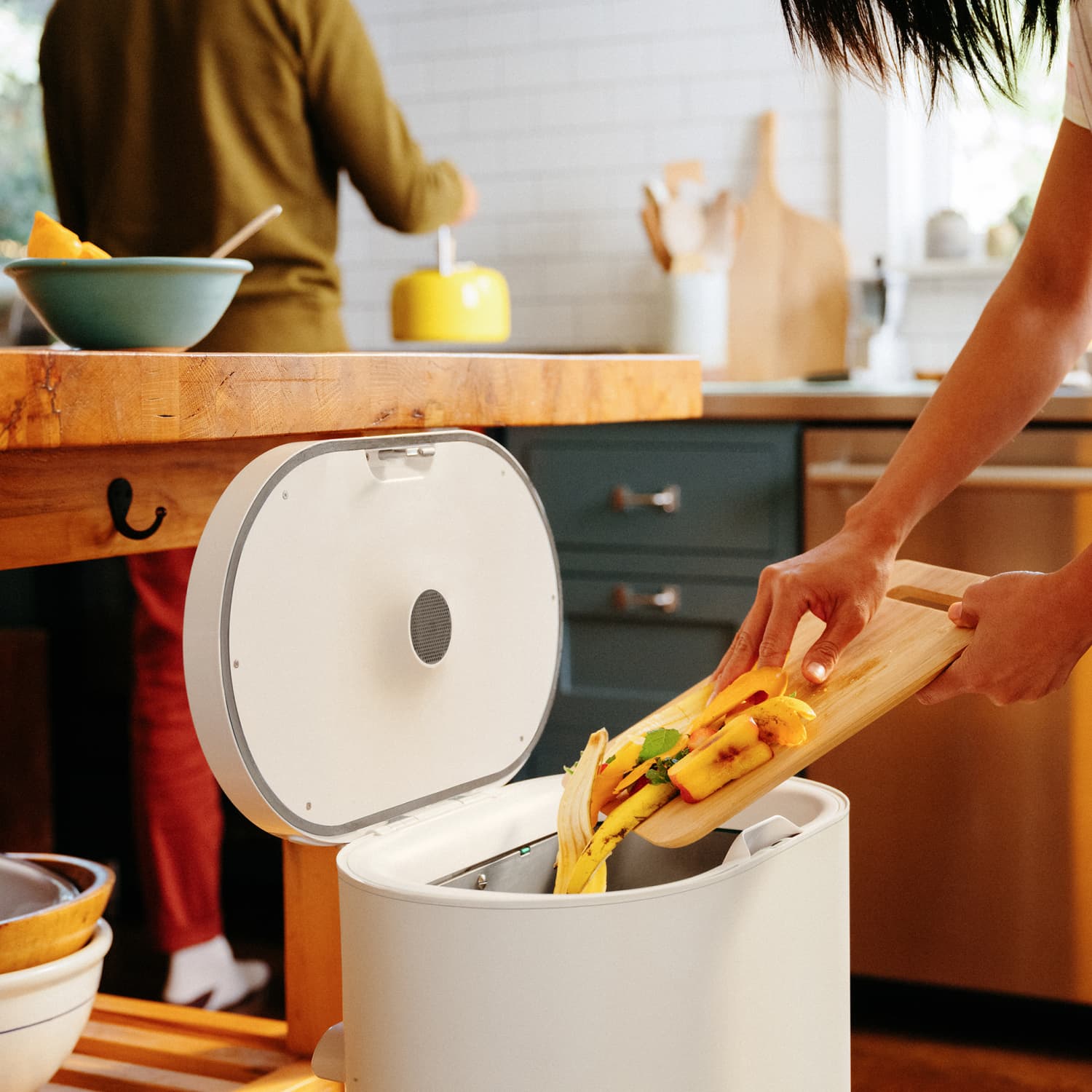 indoor compost caddy