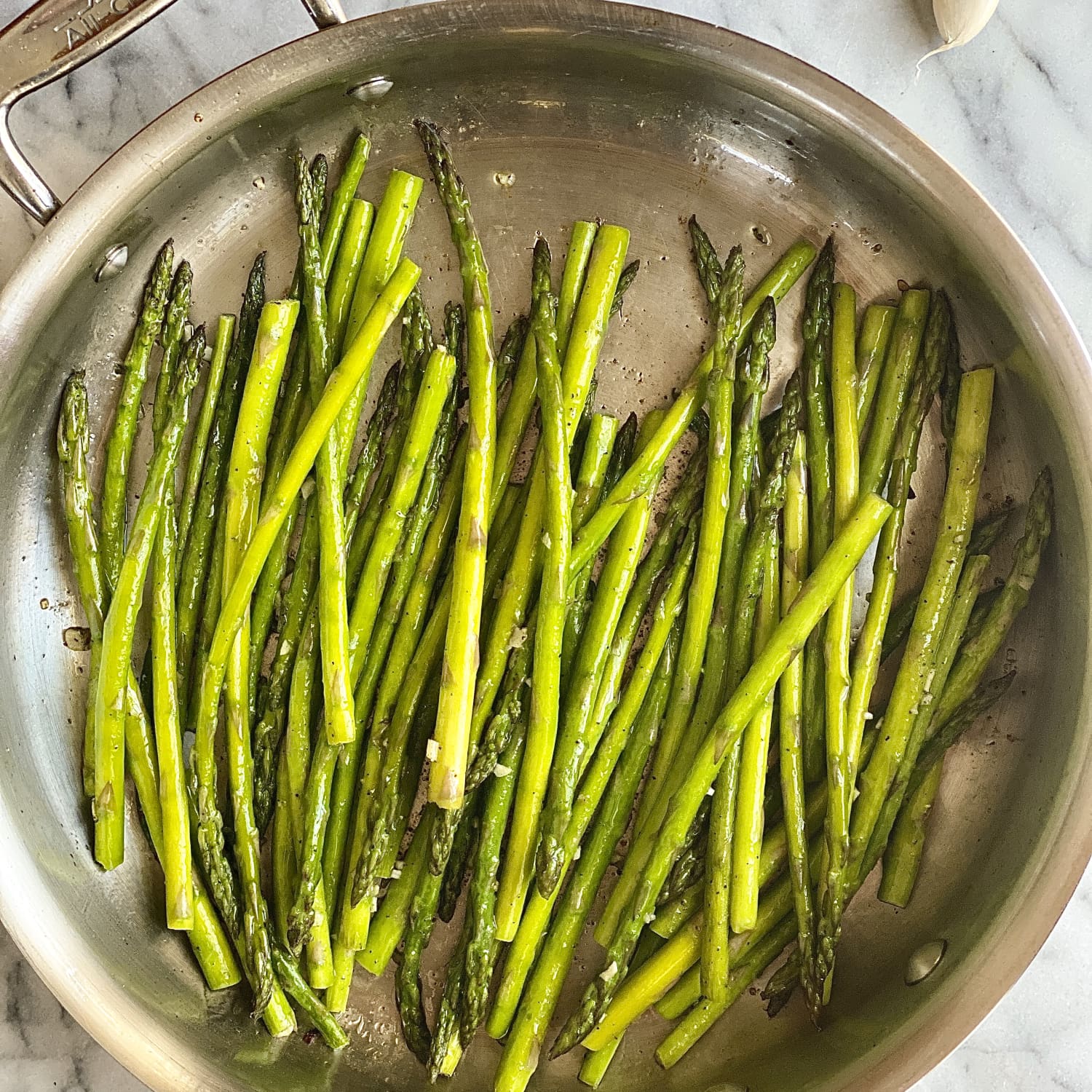 how to cook asparagus saute