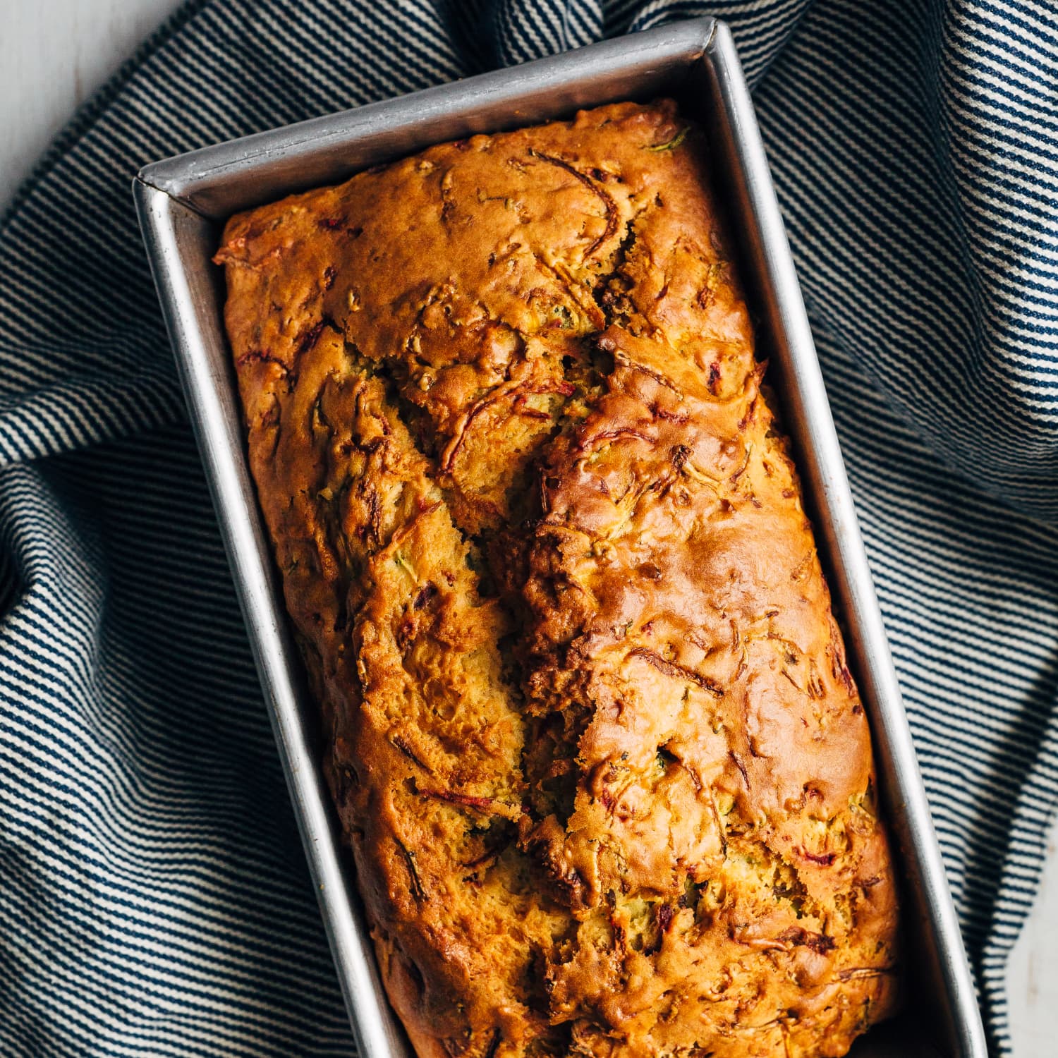 difference between muffin and bread