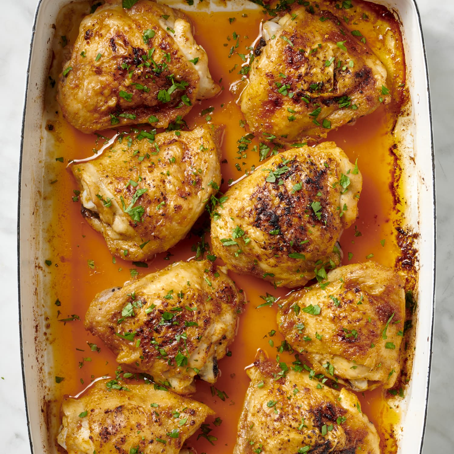 how long to cook chicken thighs in the oven uk