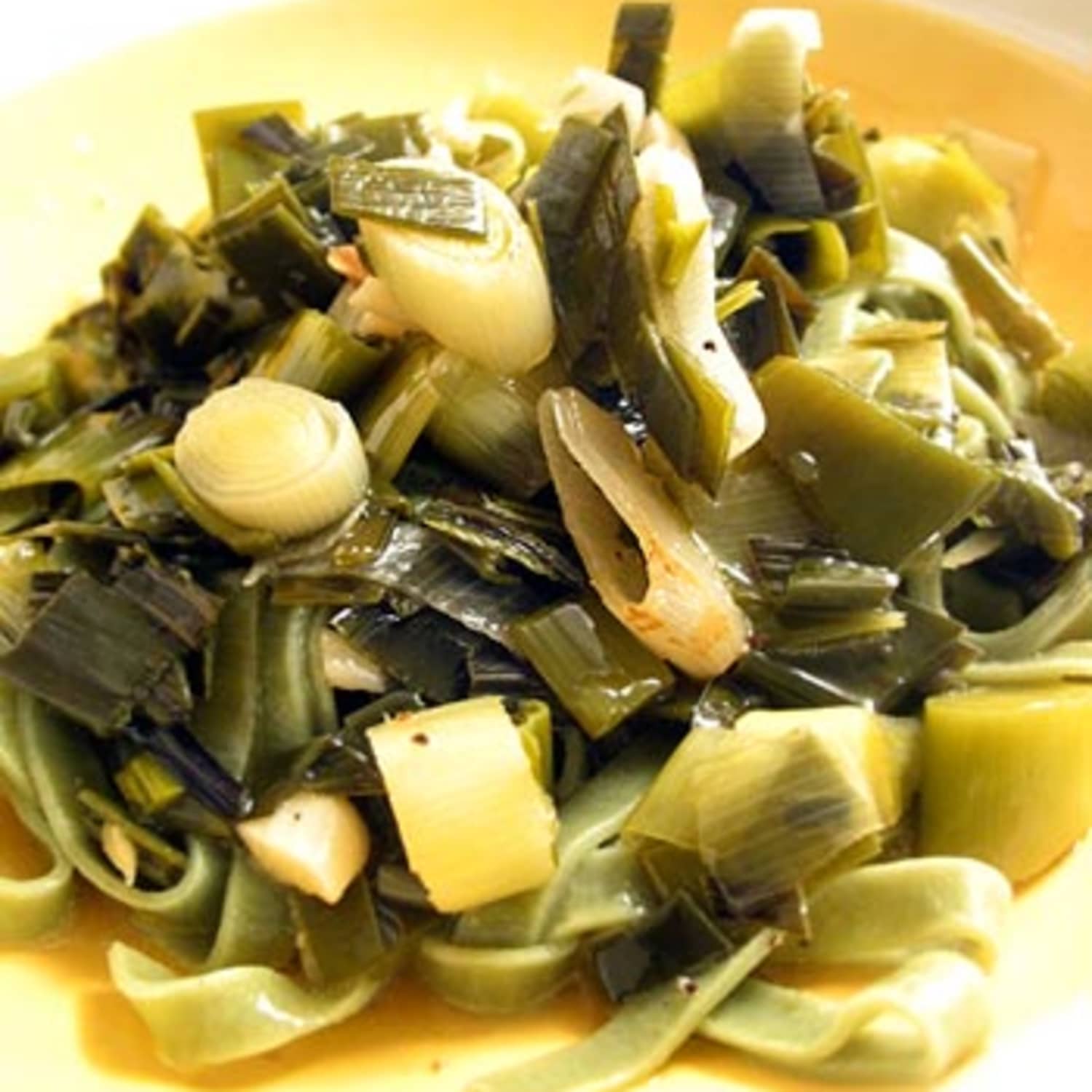 how to cook leek tops