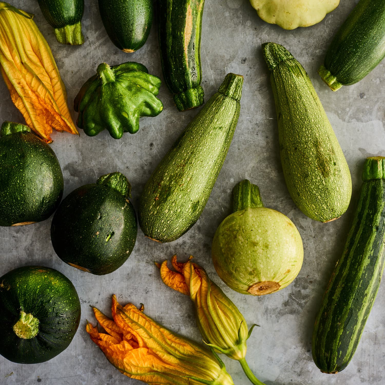 Why is my zucchini slimy? - GreenThumbsGuide