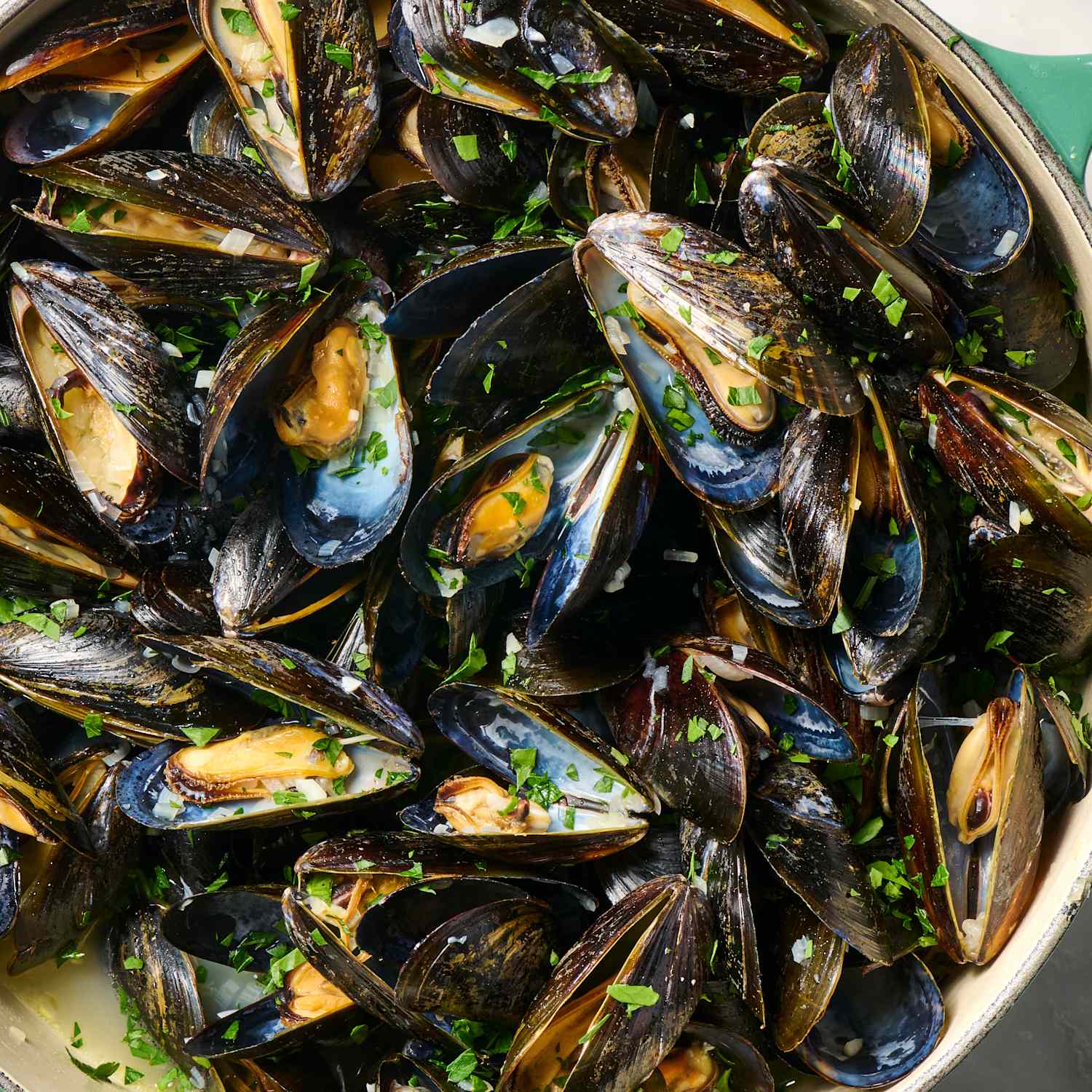 How To Cook Mussels On A Fire
