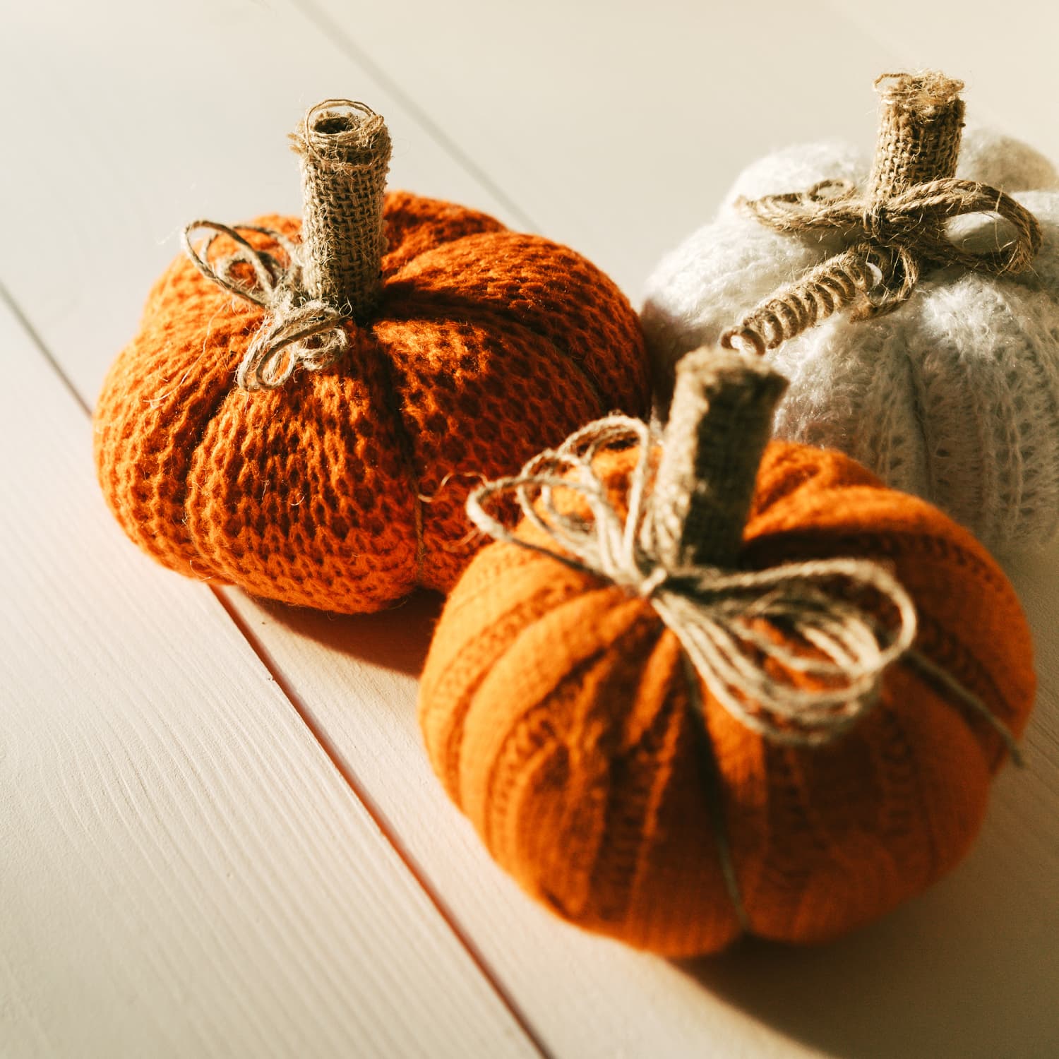 simple knitted pumpkin