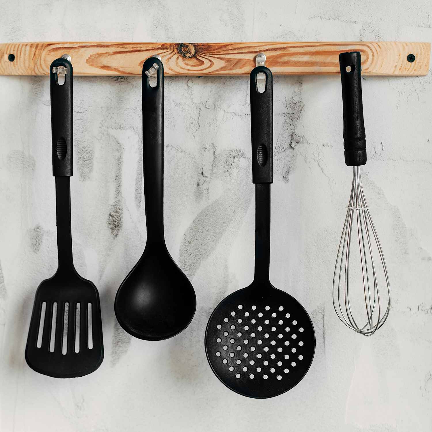 black plastic spatula issues