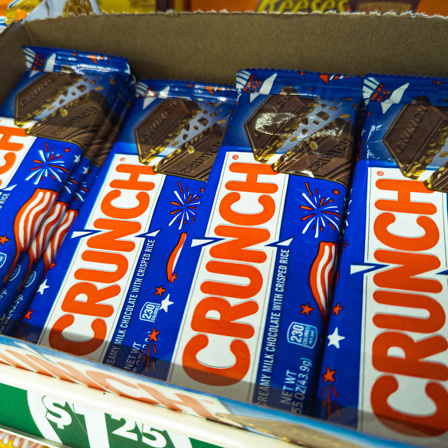 Nestle Crunch Bar Logo Pakistan's Top Digital Media Agency