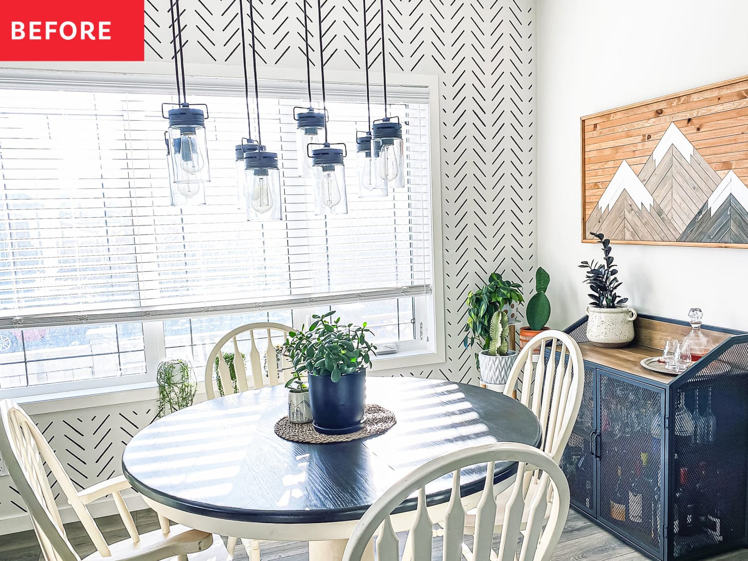 dining room feature wall