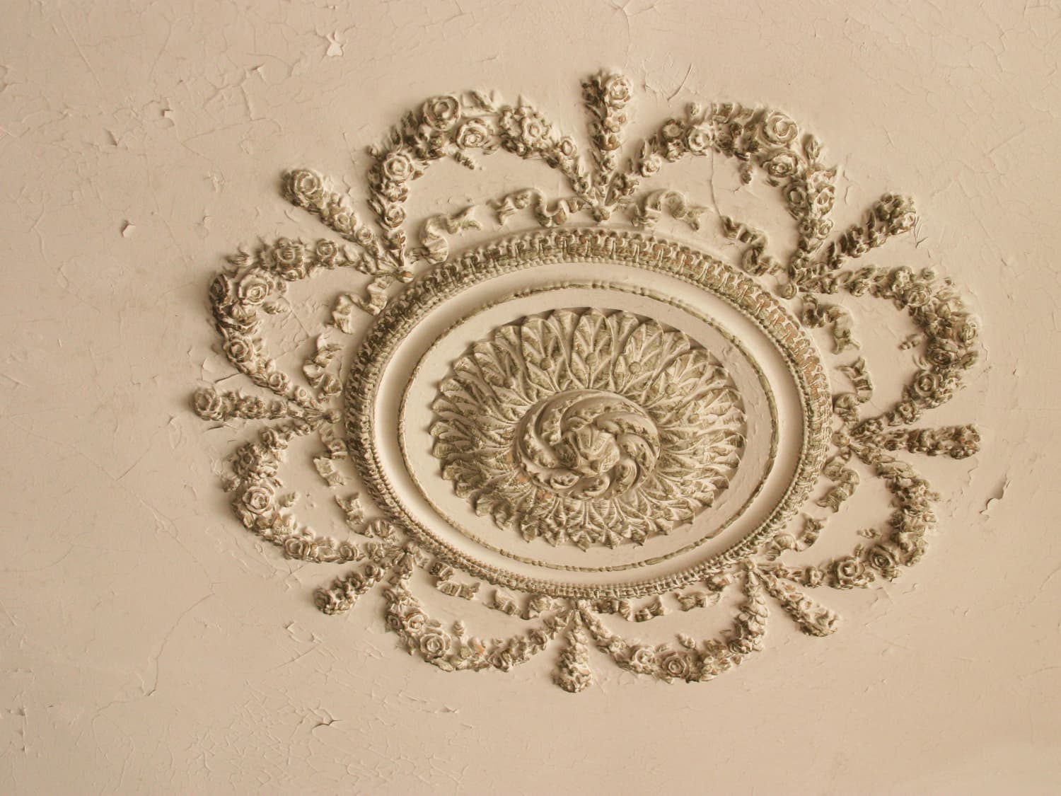 plaster ceiling decor