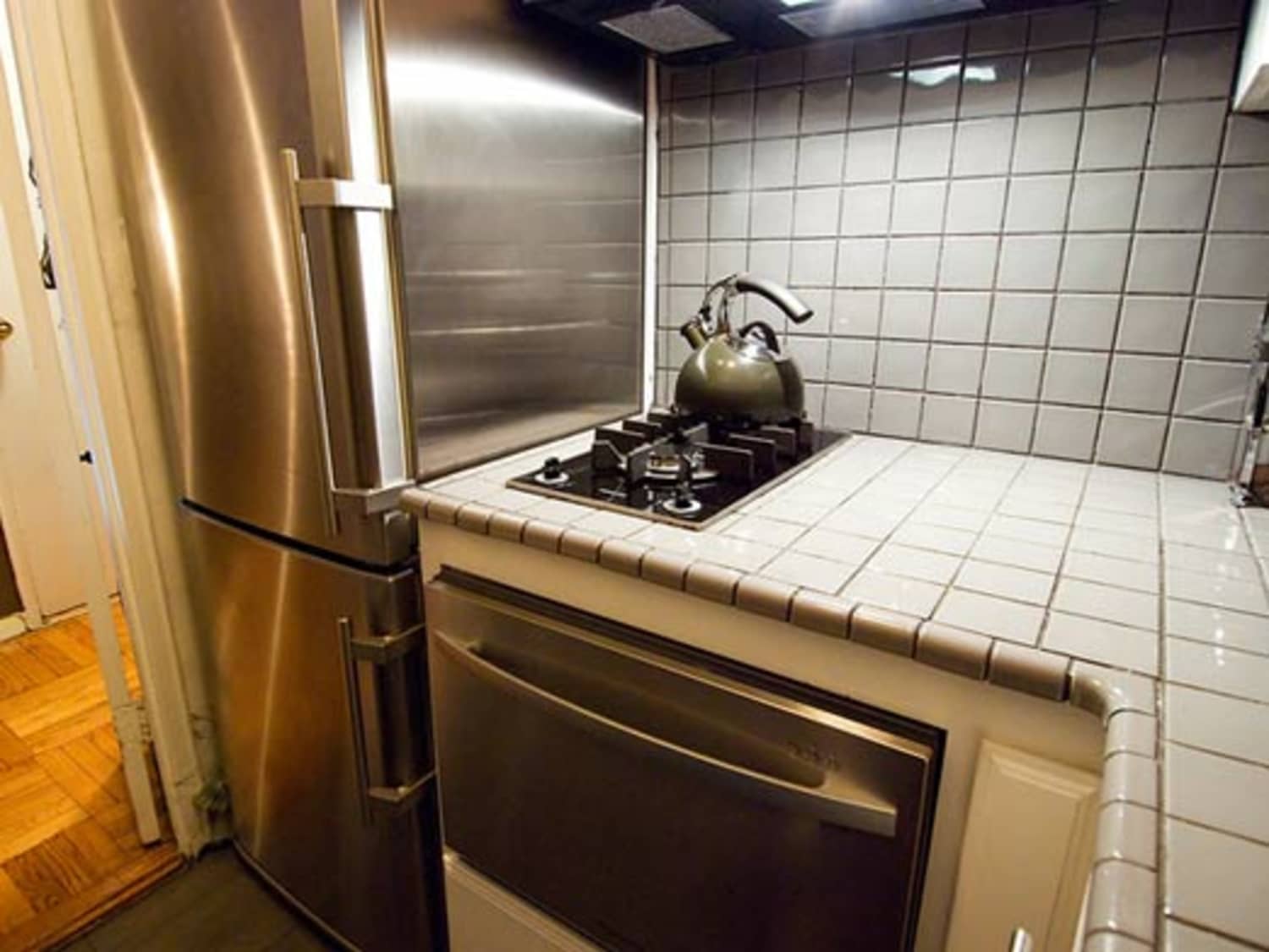 Tiling A Kitchen Countertop With Ceramic Tiles – Things In The Kitchen