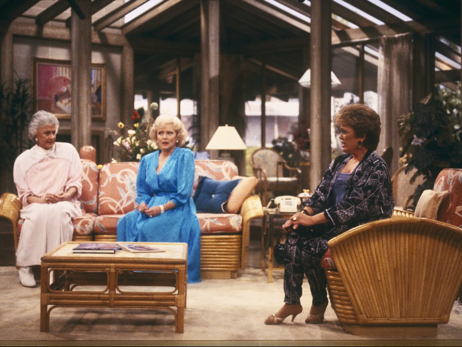 Famous Kitchens: Golden Girls Kitchen, 46% OFF
