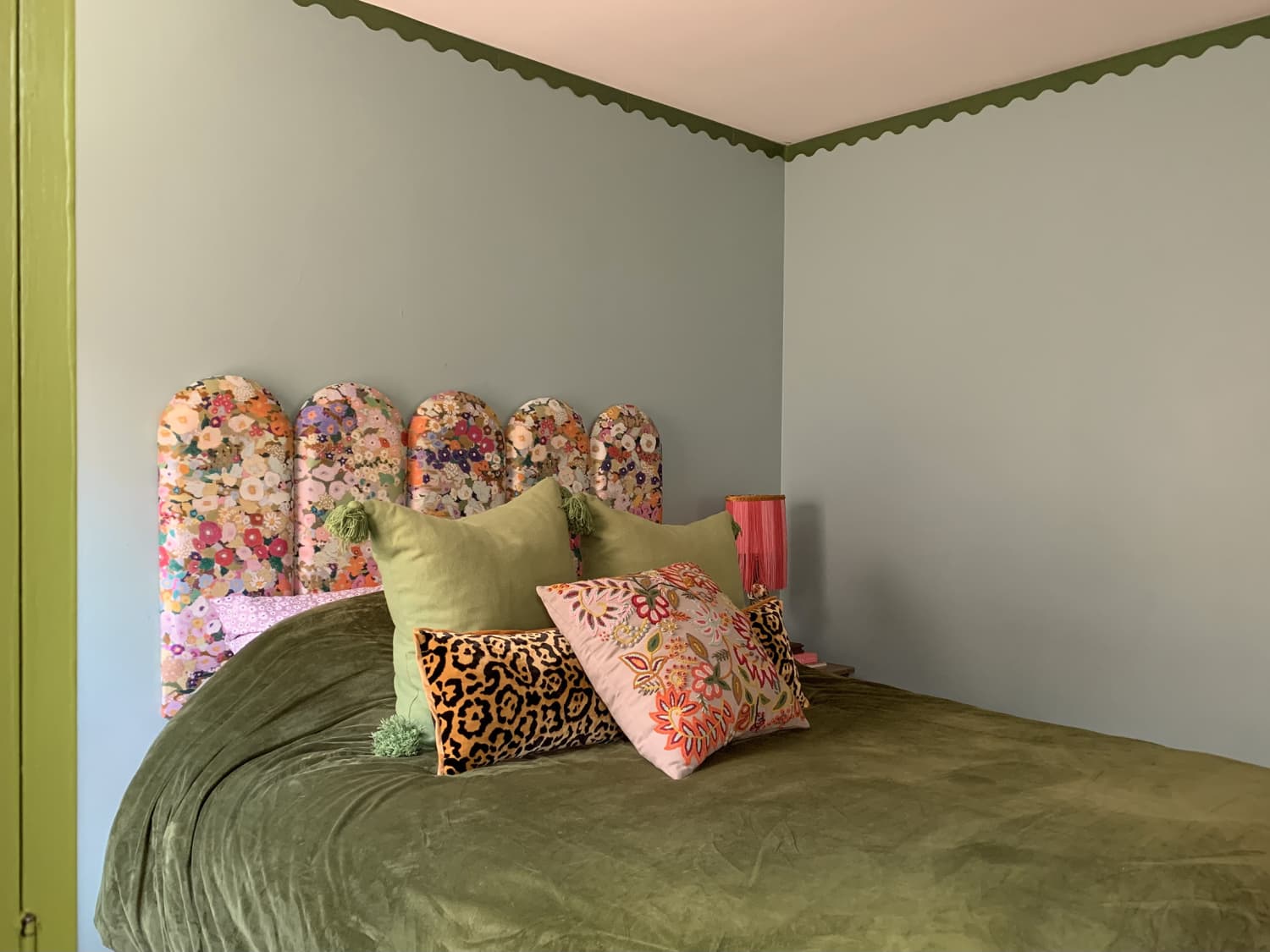 Room Wall Borders 70 Best Wall Decor Ideas How To Decorate A Blank