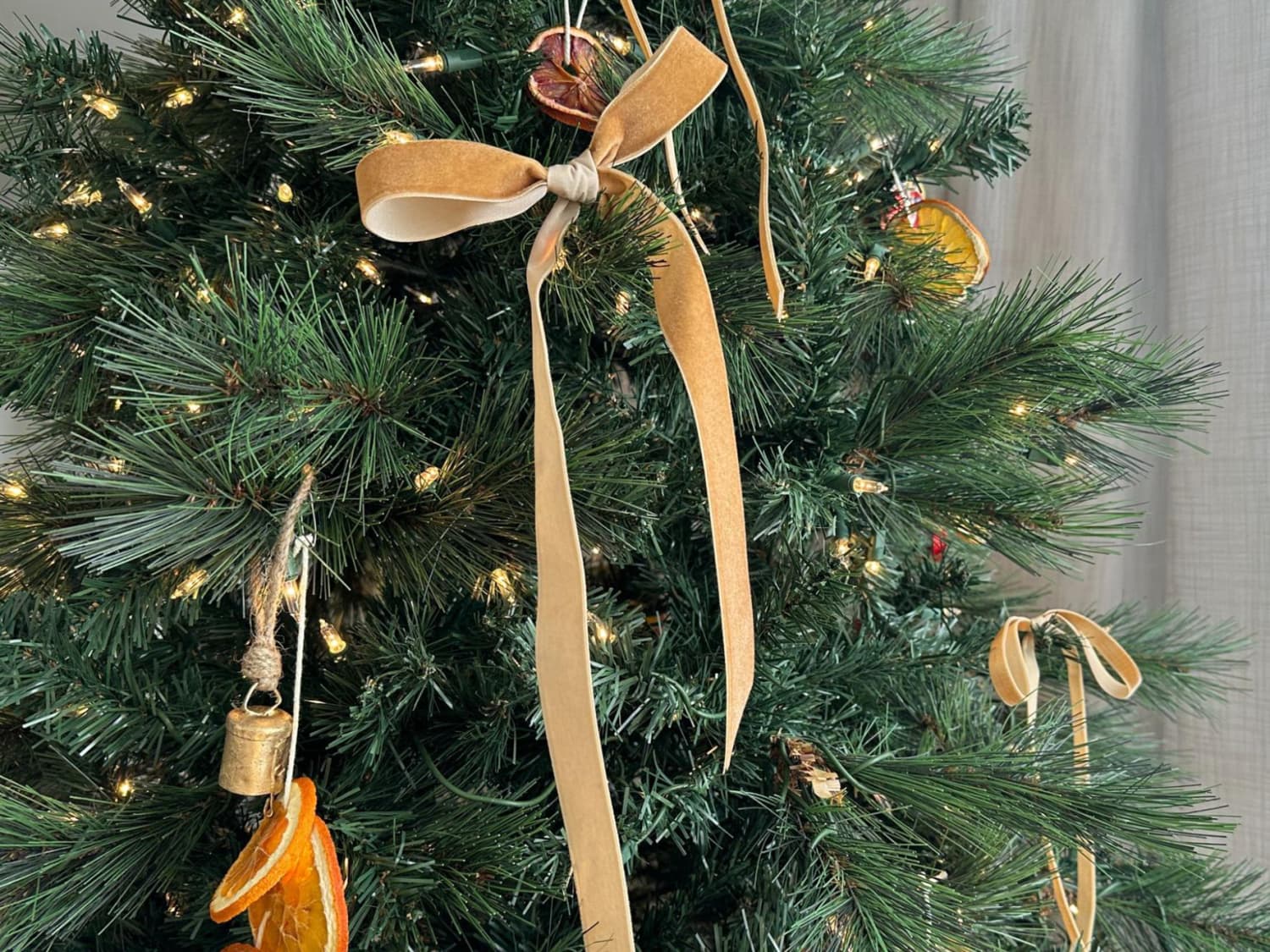 Bow Girl Christmas Trees Decor 2023 How to Get the Look Apartment Therapy