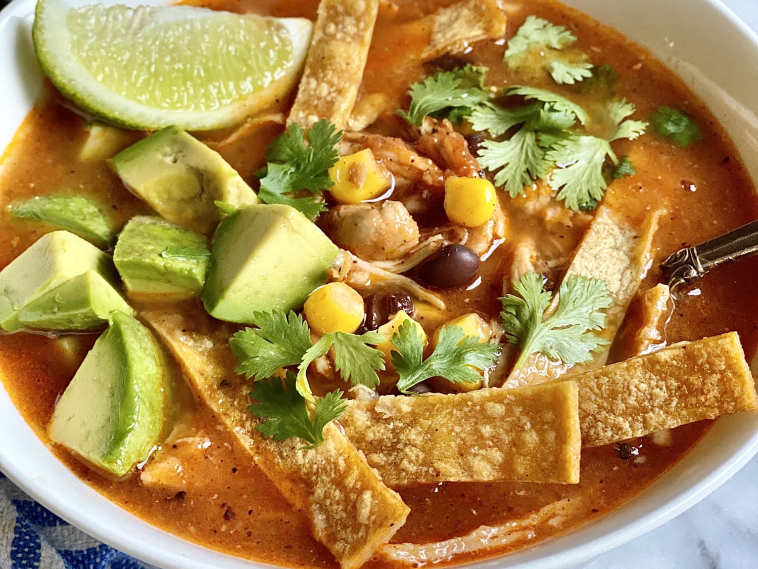 how do you make chicken tortilla soup easy