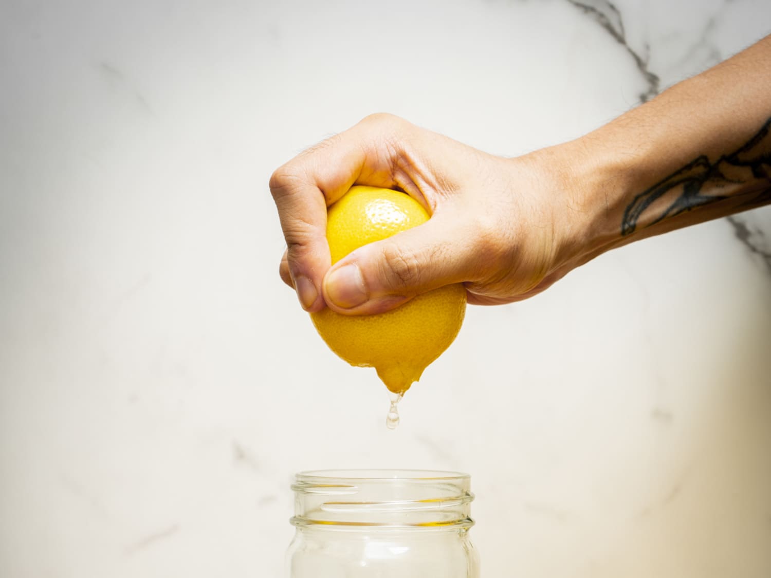 squeeze lemon juice hack