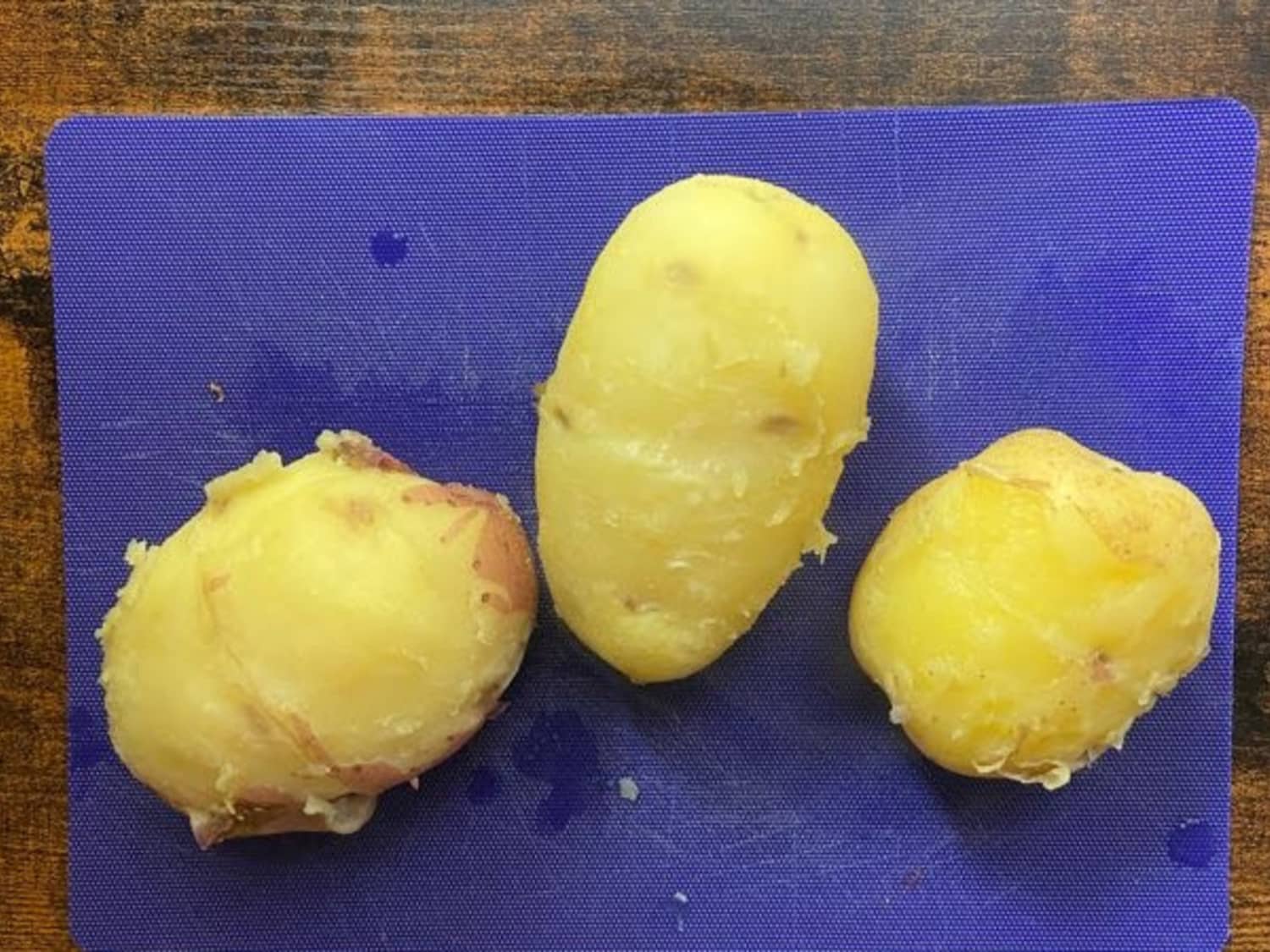 how to boil potatoes skin off