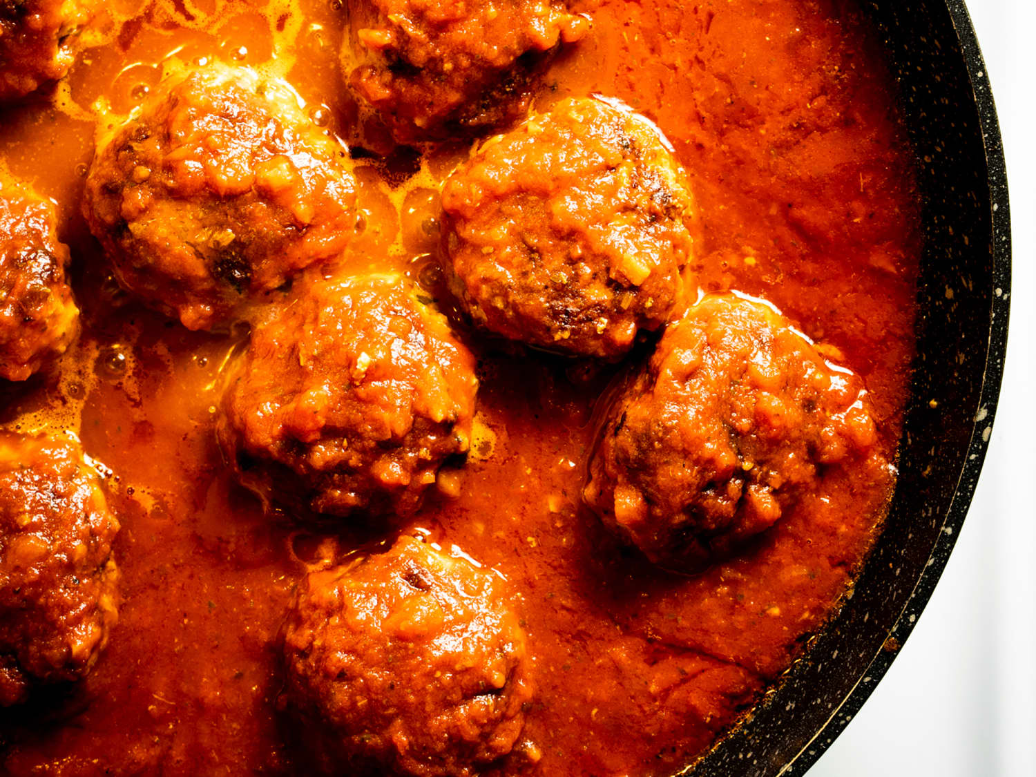 The Irresistible Appeal of Italian Meatballs and Sauce: A Culinary ...