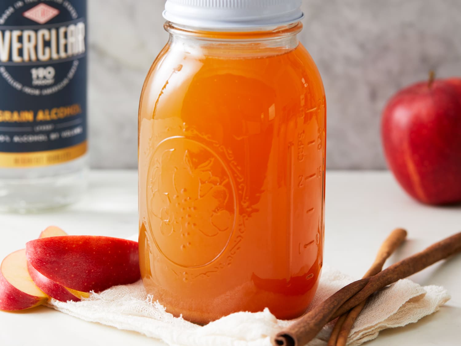 how do you make apple pie with everclear