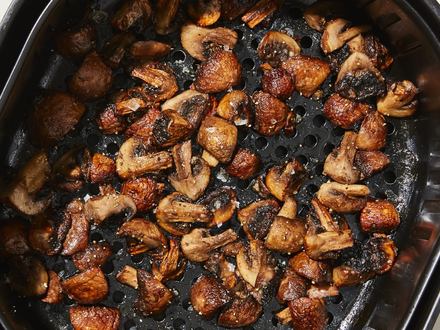 how long to cook frozen mushrooms in air fryer