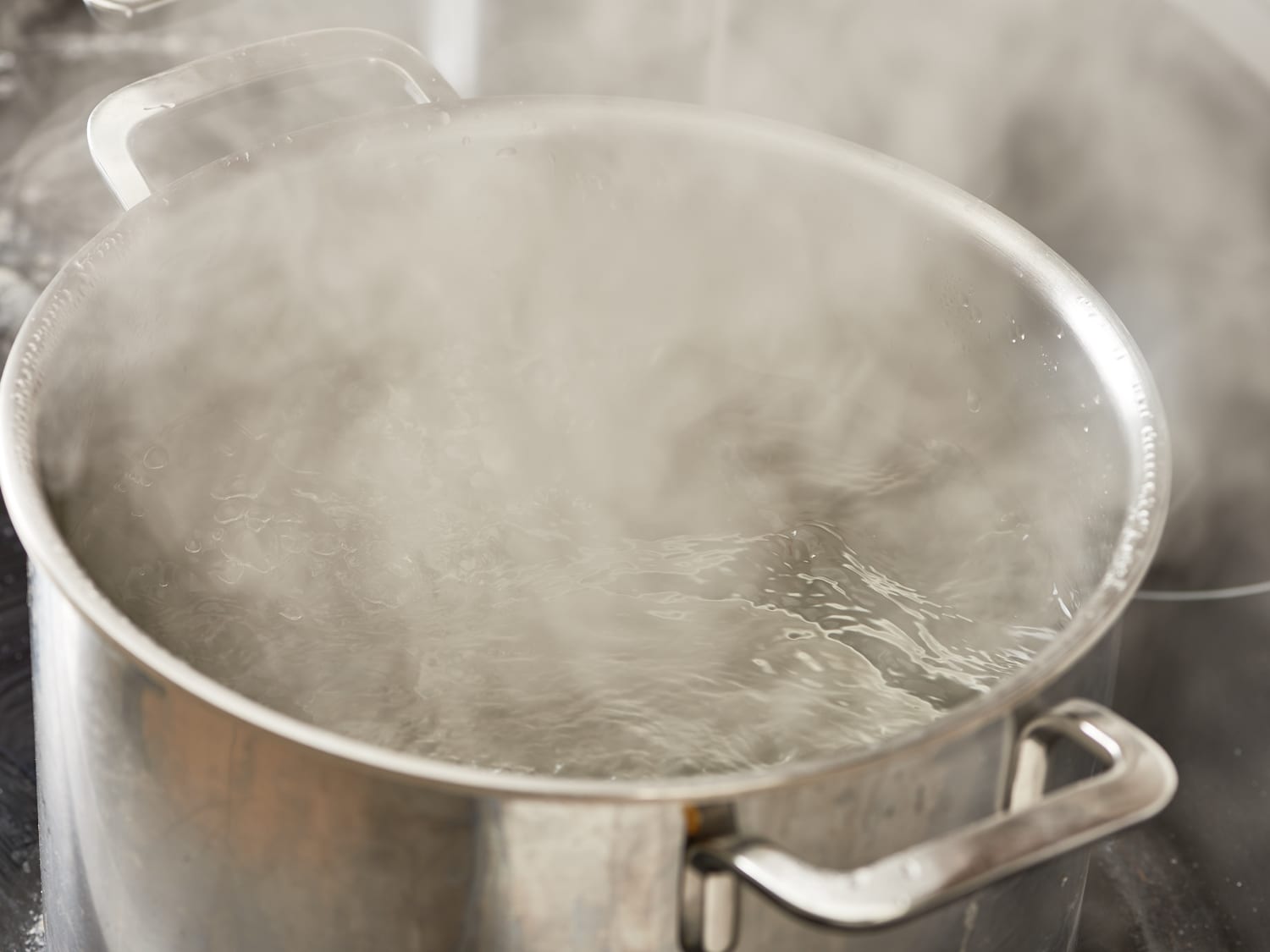 how to boil water in a pan