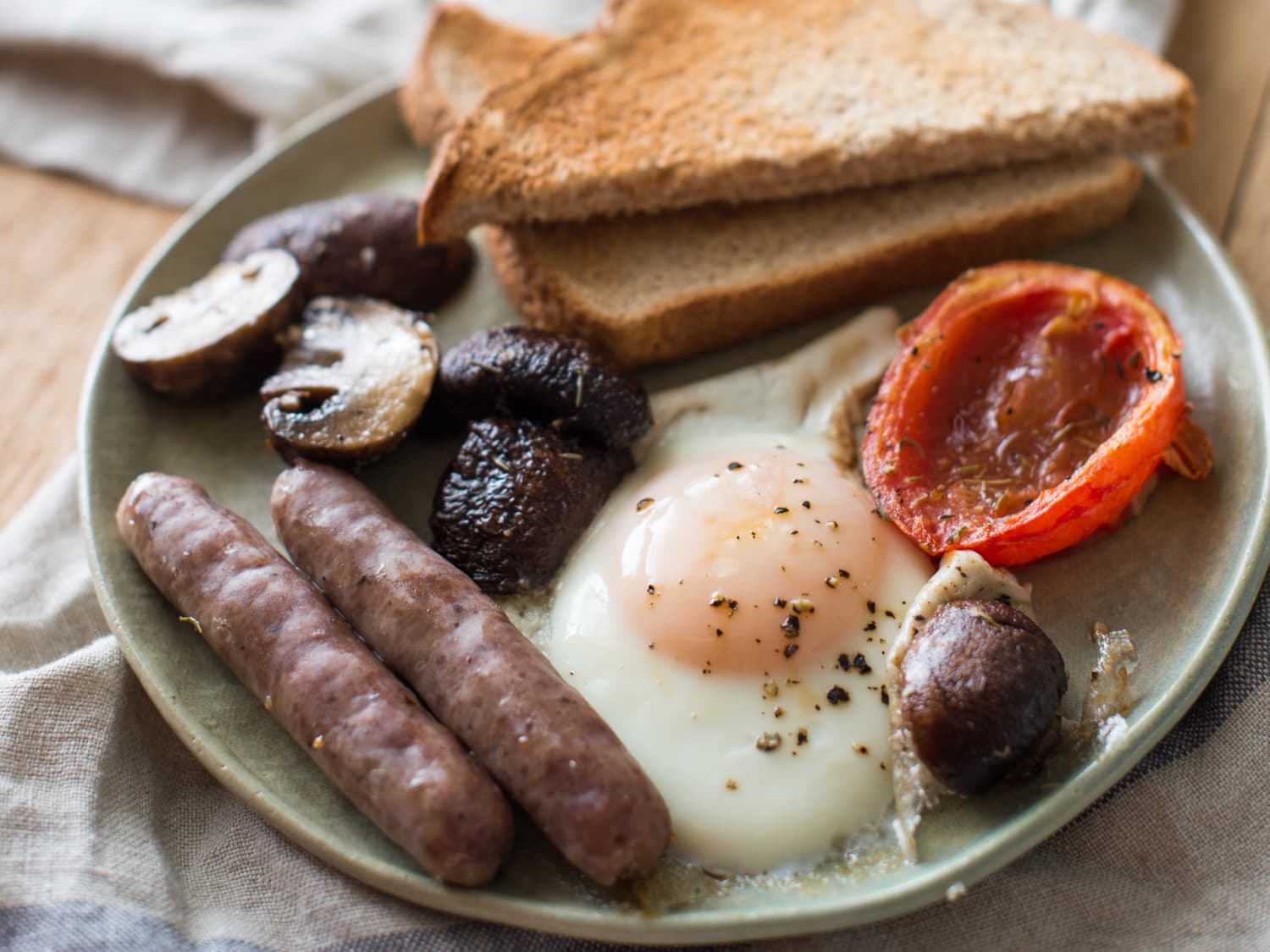 how to cook perfect english breakfast