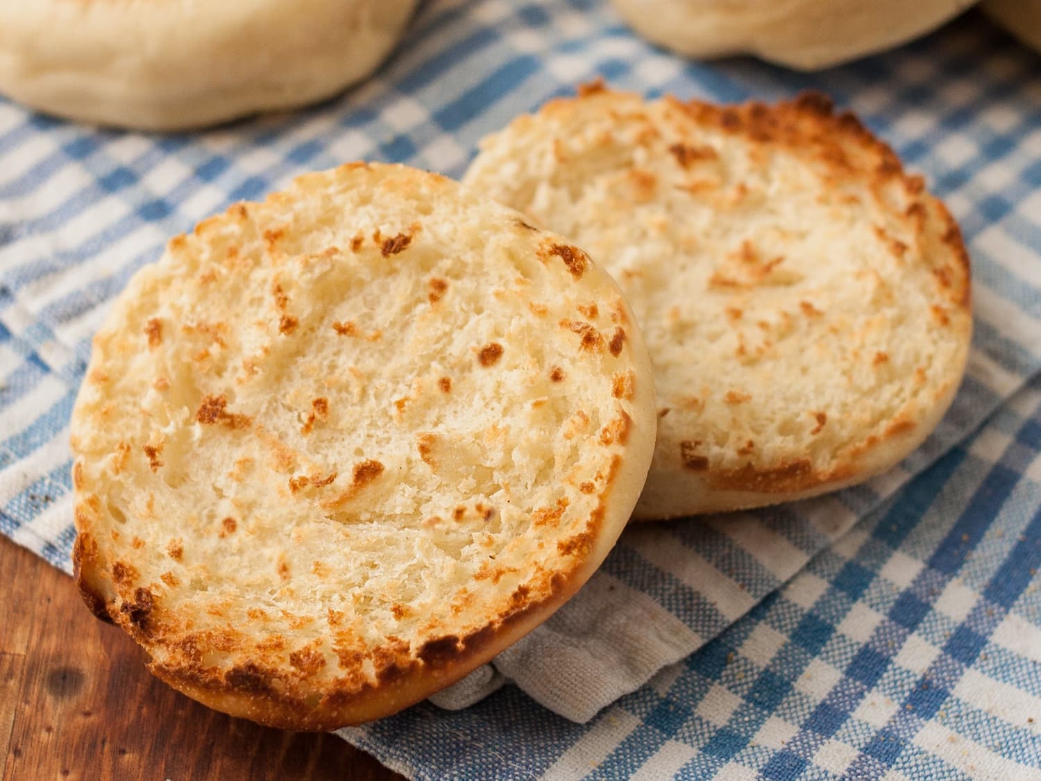 how to make english breakfast muffins