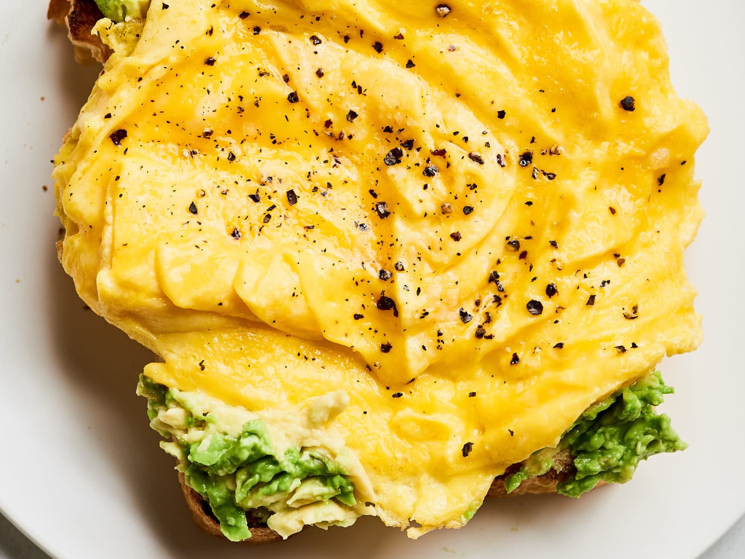 how to make scrambled eggs like restaurants