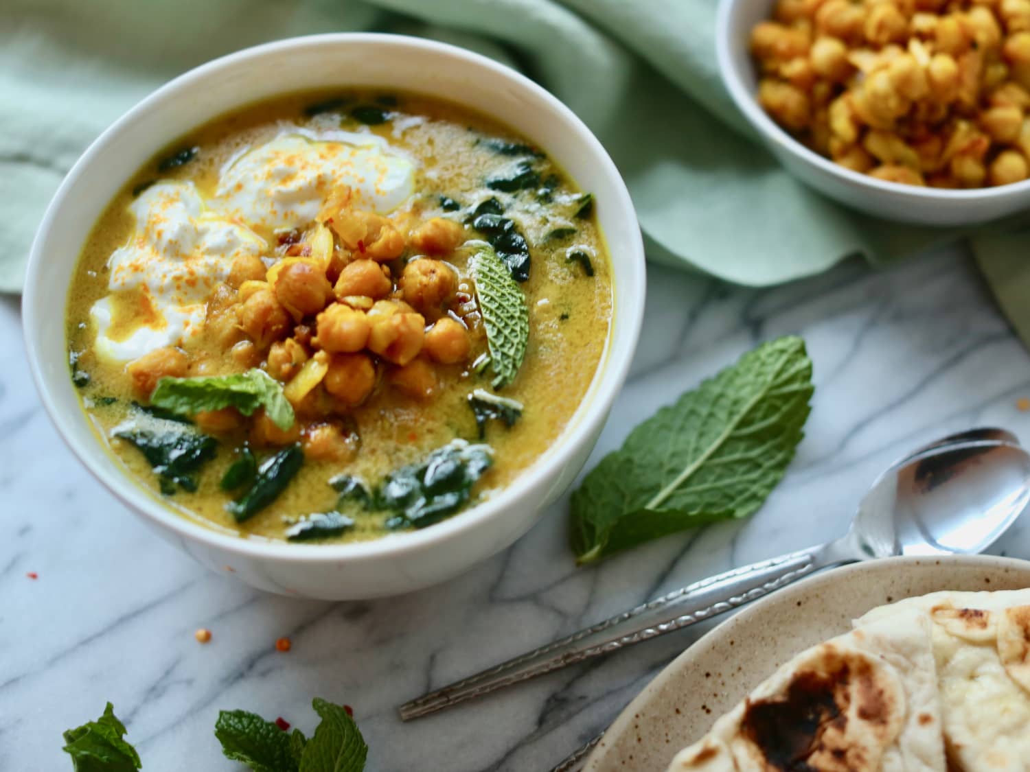 Spiced chickpea stew with coconut and turmeric store