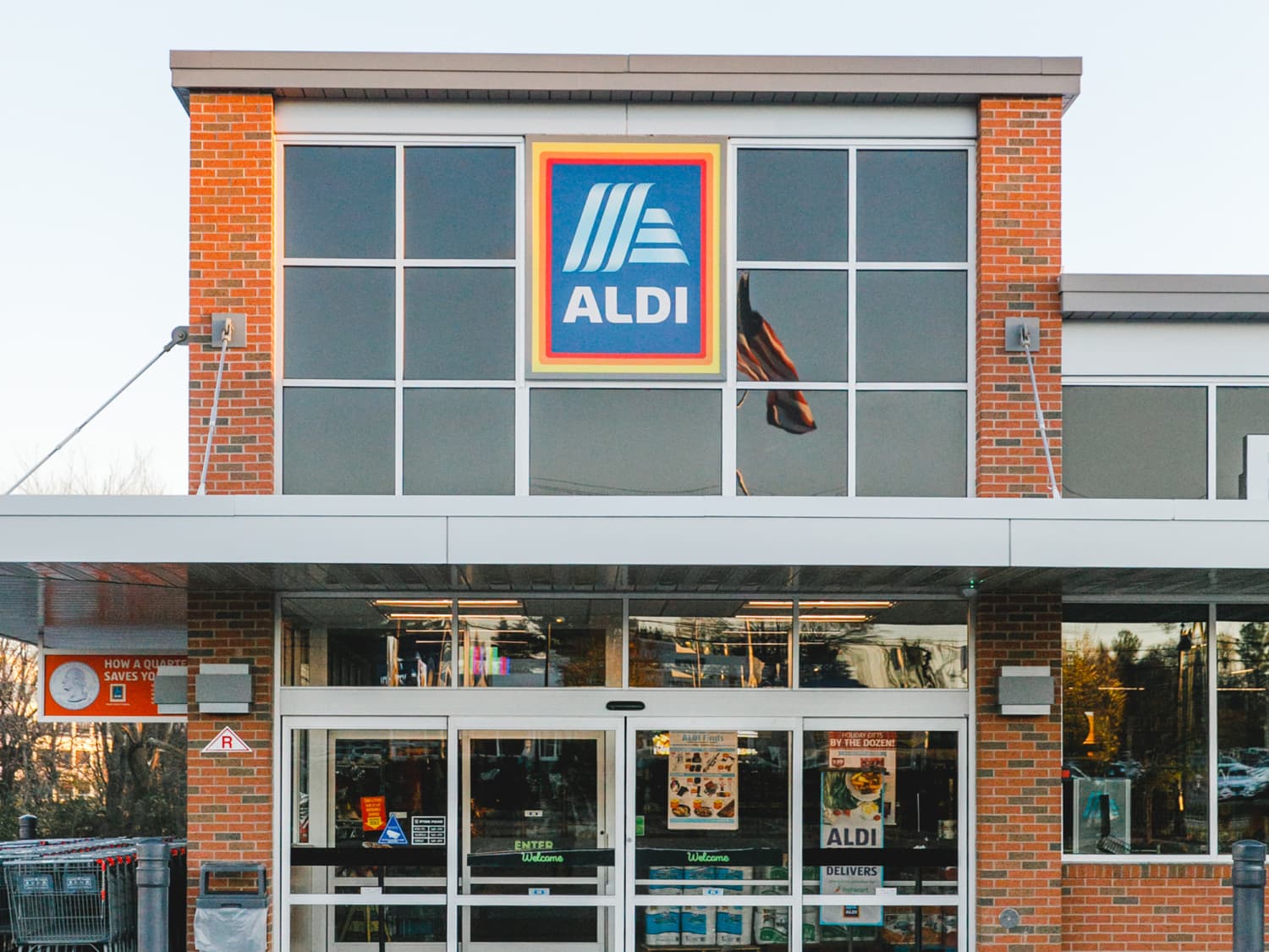 does aldi sell bud light