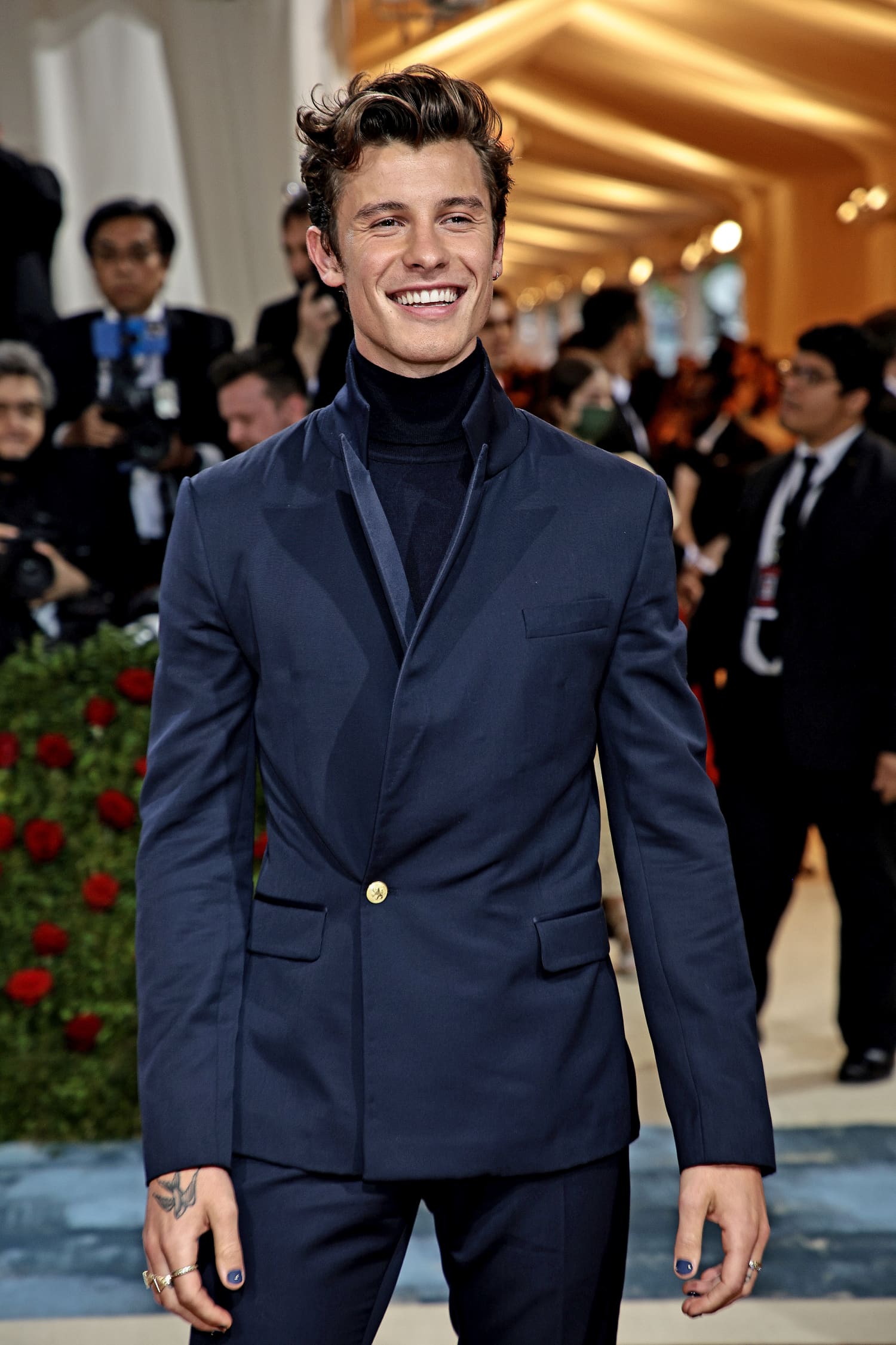 Shawn Mendes’ Luxe Los Angeles Home Has a Clay Kitchen Island That’s ...