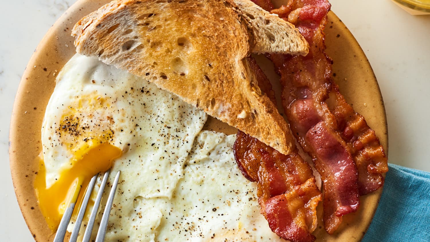 How To Make a Perfect Over-Easy Egg | Recipe Cart | Recipe Cart
