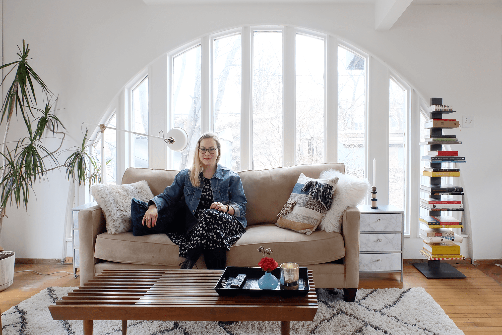 House Tour: A Chicago Rental Filled With Repurposed Items | Apartment ...