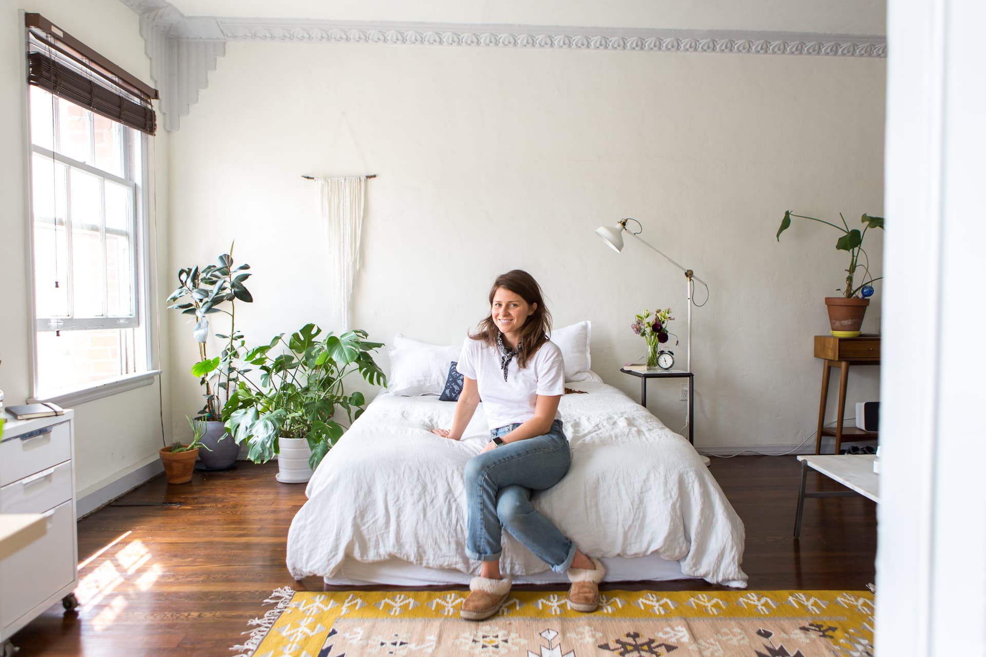 Tour: Lee From America's All-White Minimal LA Studio | Apartment Therapy