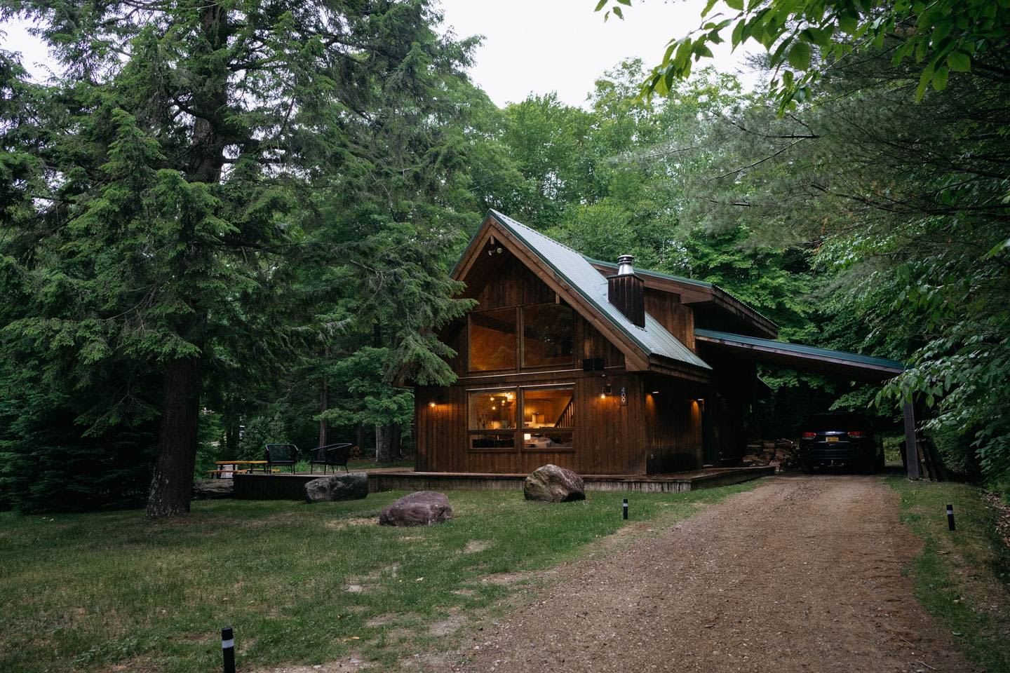 Cabin Rental Rustic Modern Design in Vermont | Apartment Therapy