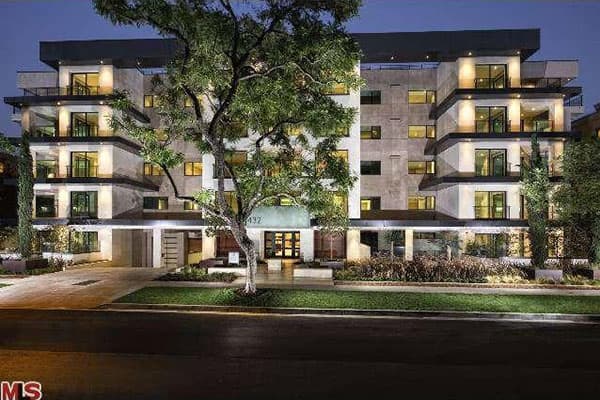 6 Celebrities that Rent, Just Like You | Apartment Therapy