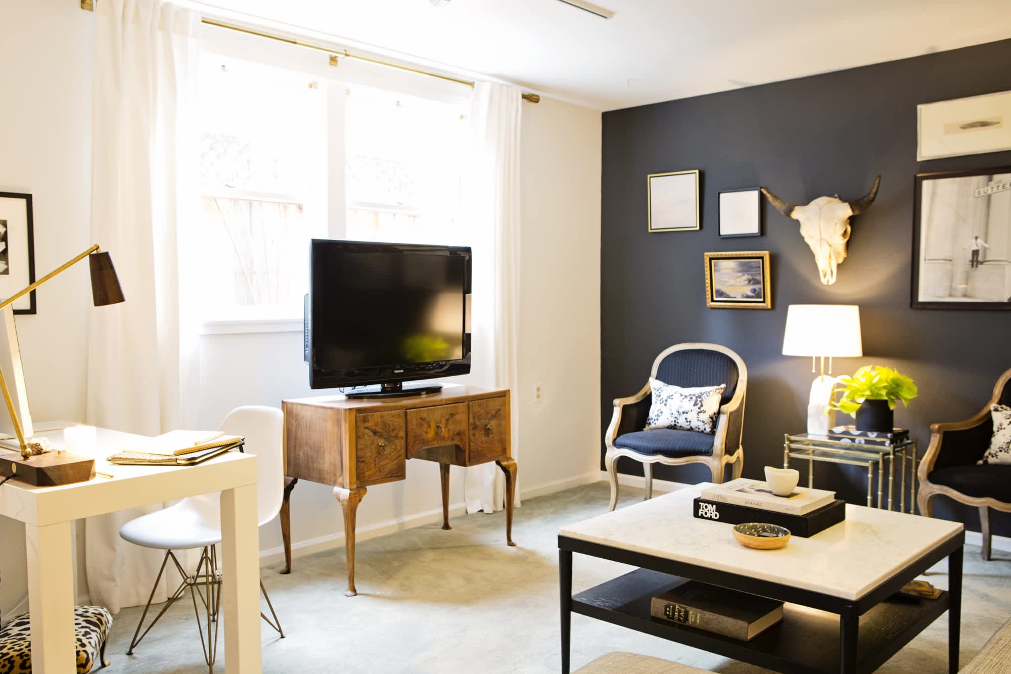 House Tour: A Moody Glam California Apartment | Apartment Therapy House Tour: A Moody Glam California Apartment | Apartment Therapy
