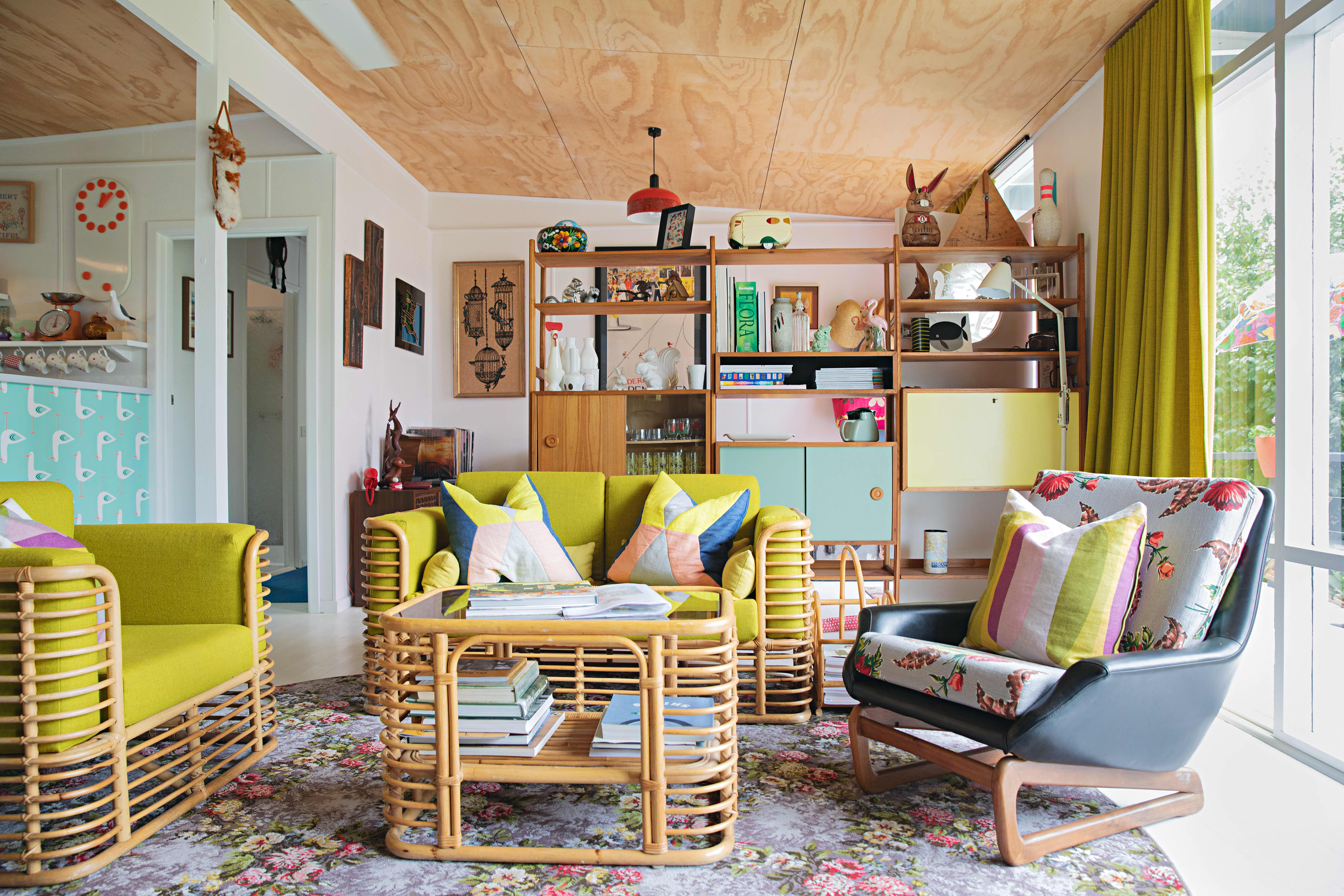 Retro Eclectic Beachside House in Australia Tour | Apartment Therapy