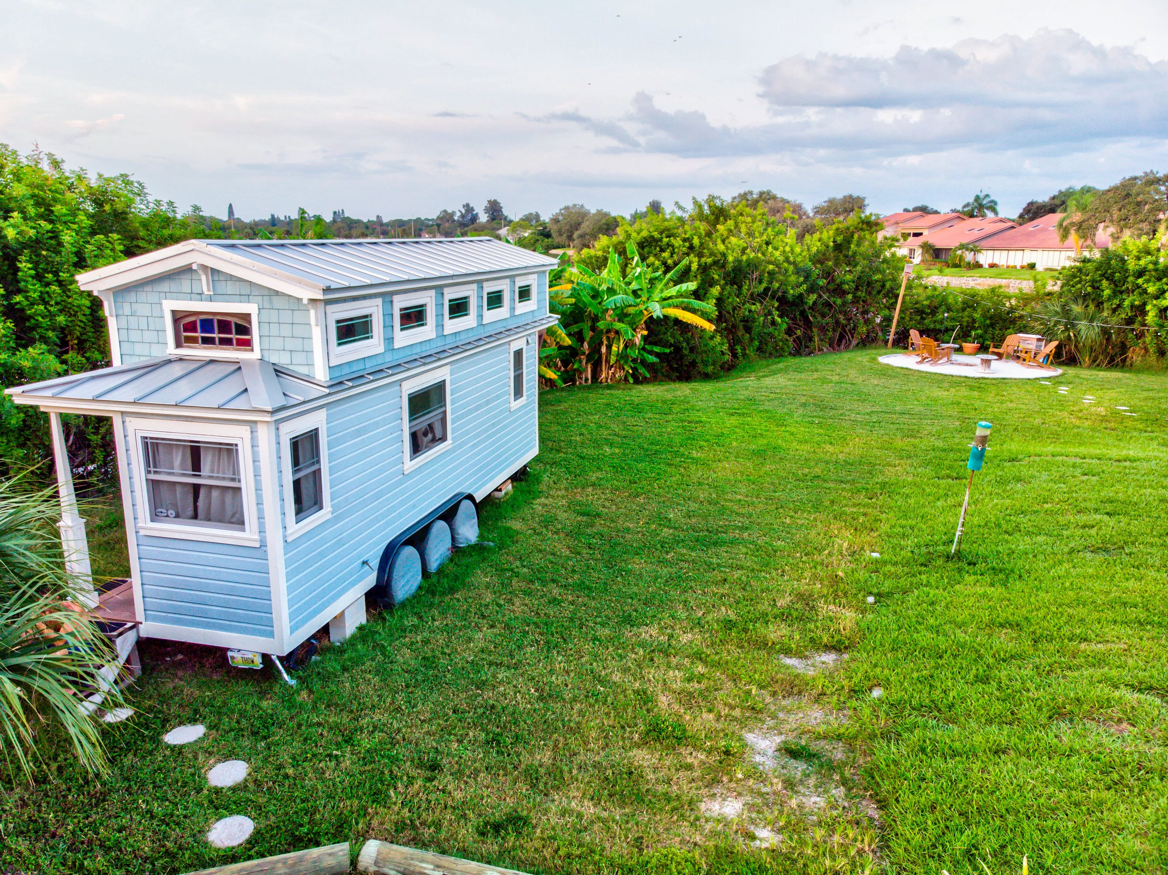 Tiny House and Octagon-Shaped Tiny House Tour Photos | Apartment Therapy