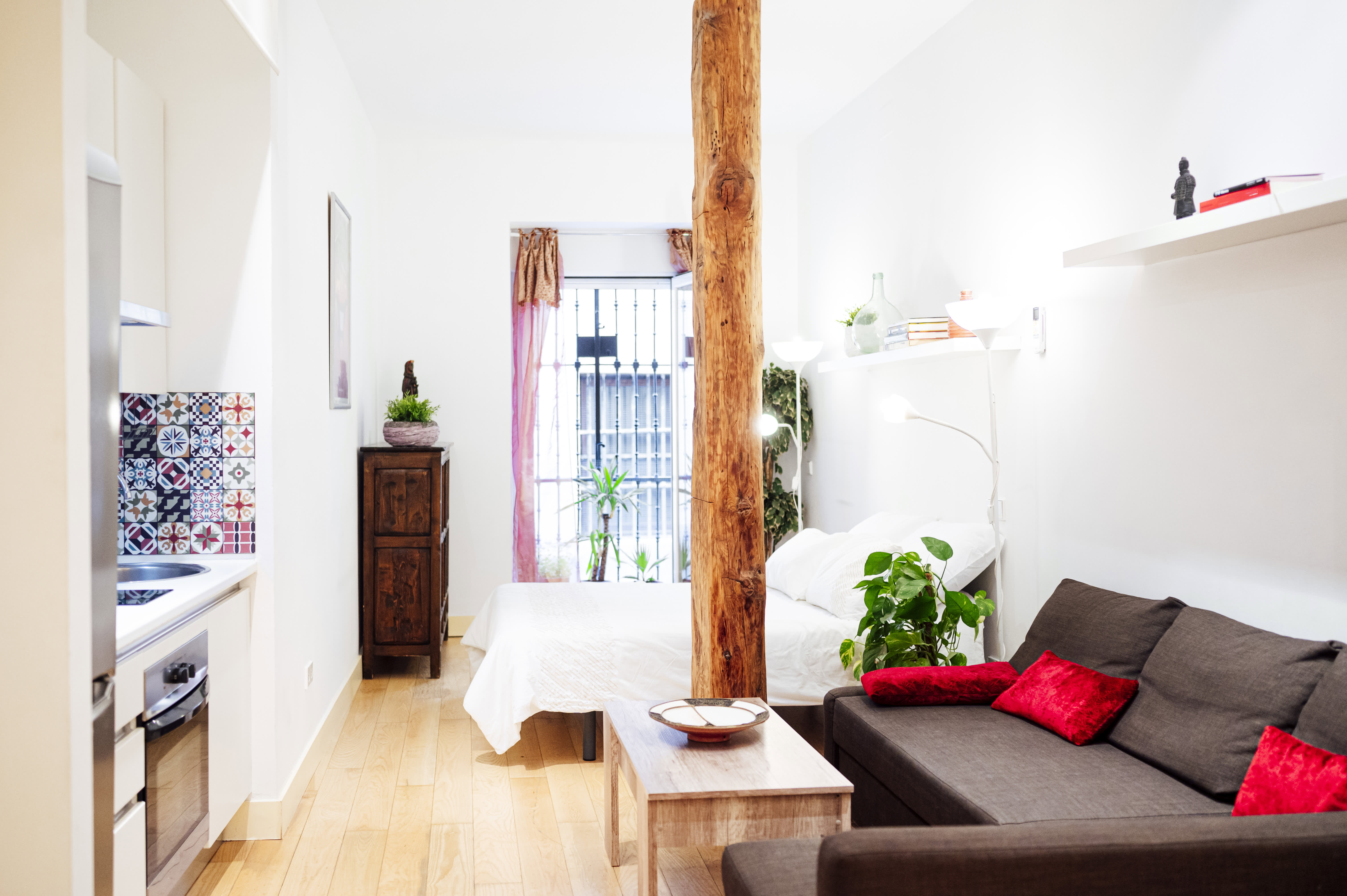 Small American Apartments