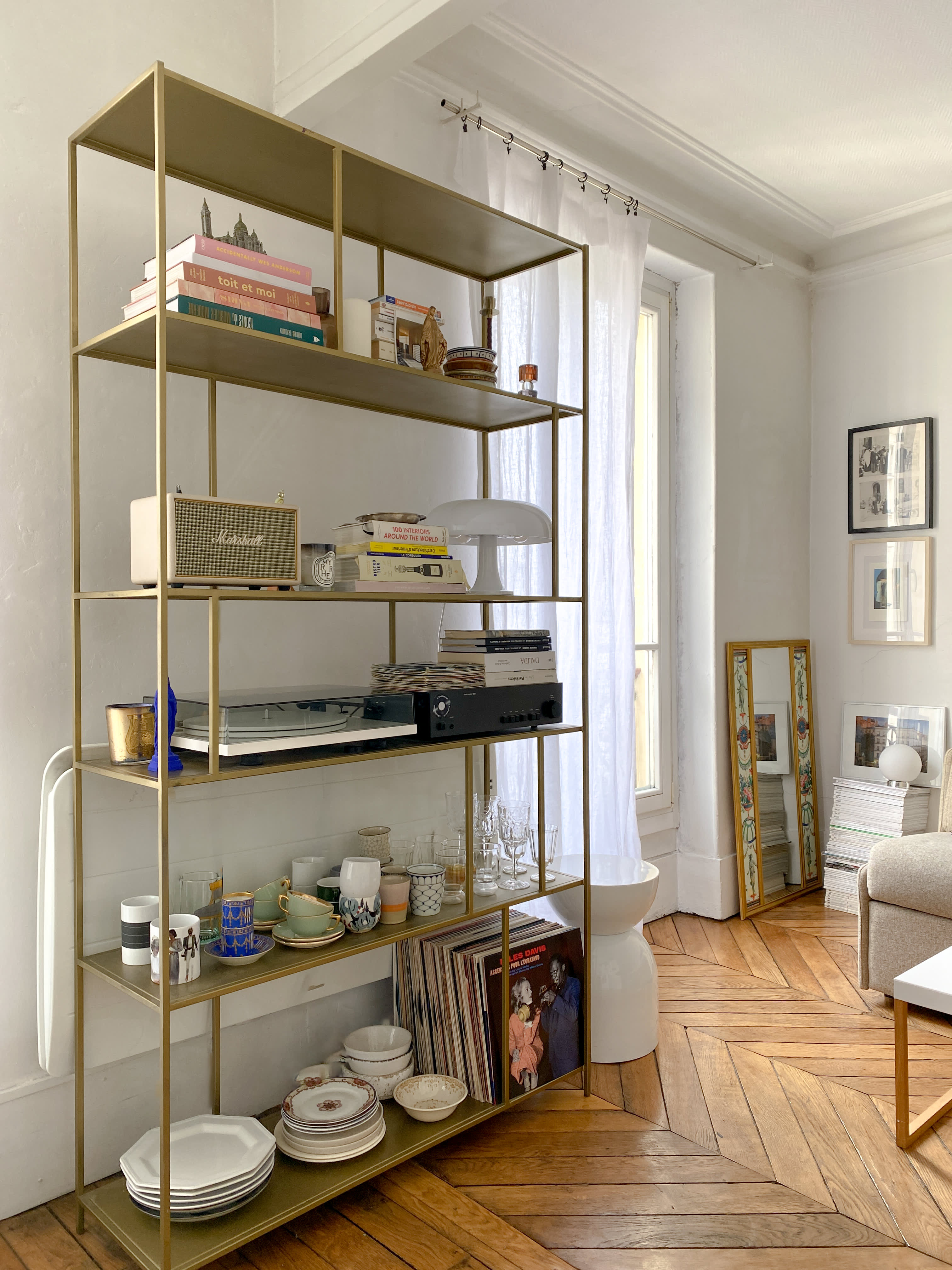 See Nicolas's 260-Square-Foot Studio in France from the Small/Cool ...