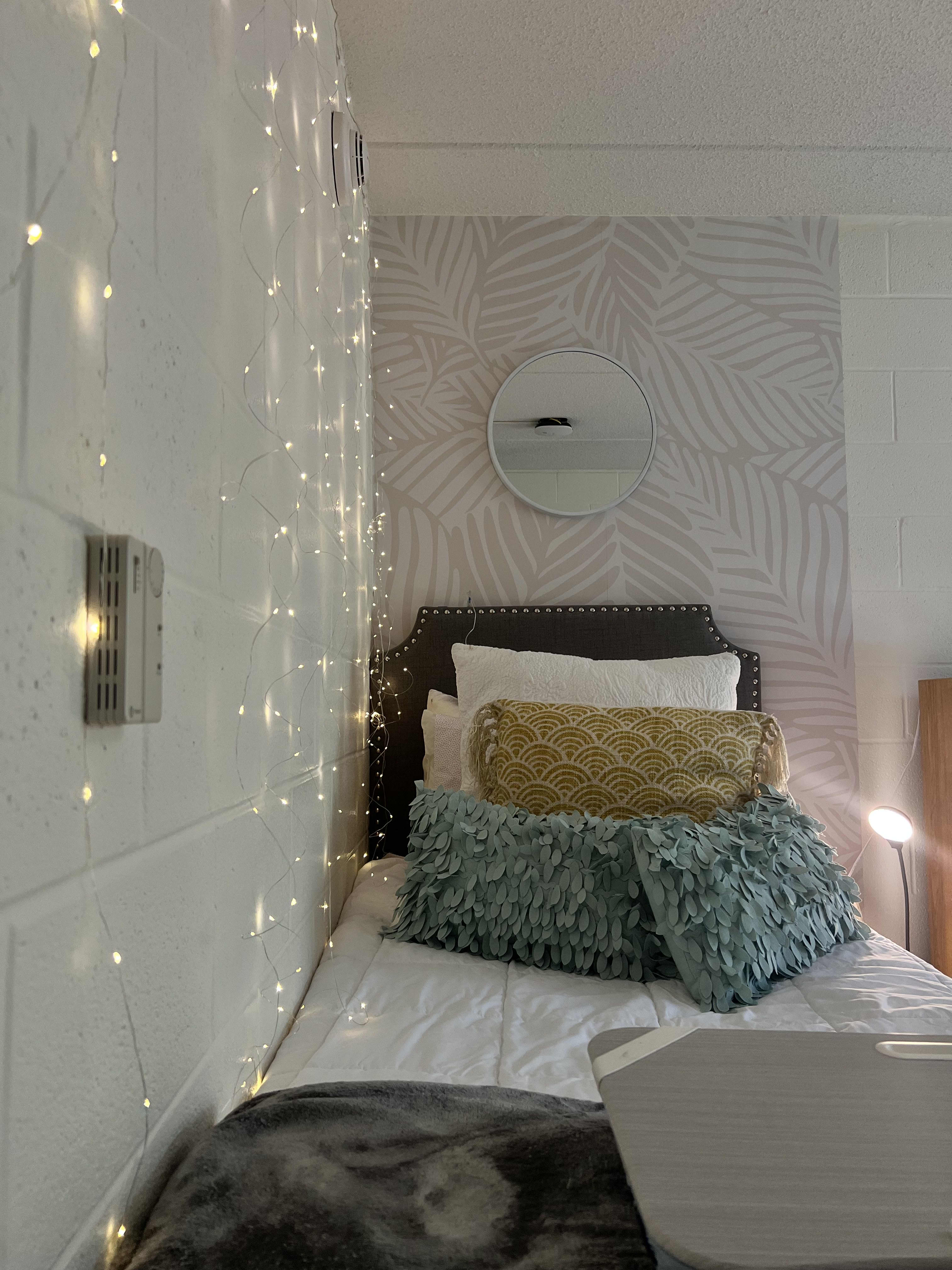 Dorm Lighting Ideas For Girl