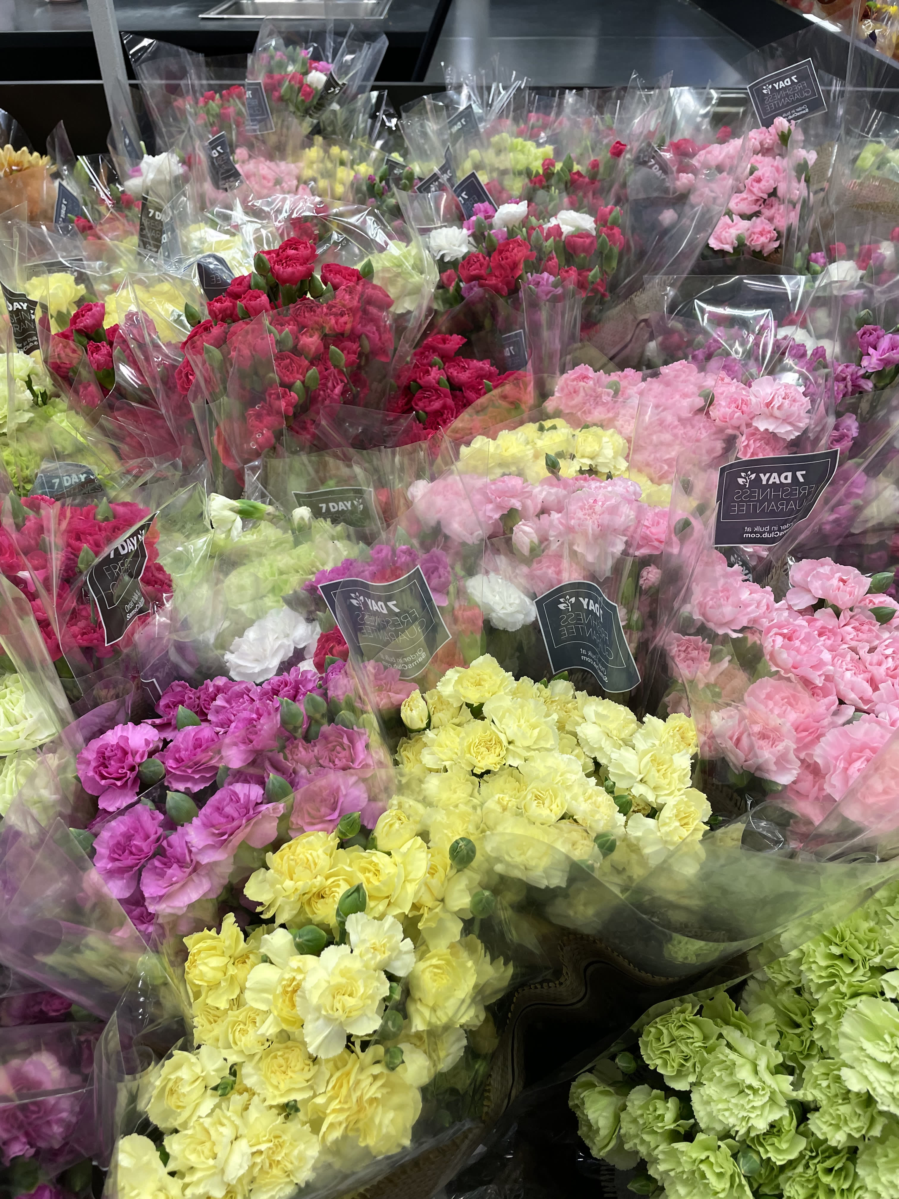 Buying flowers near me store