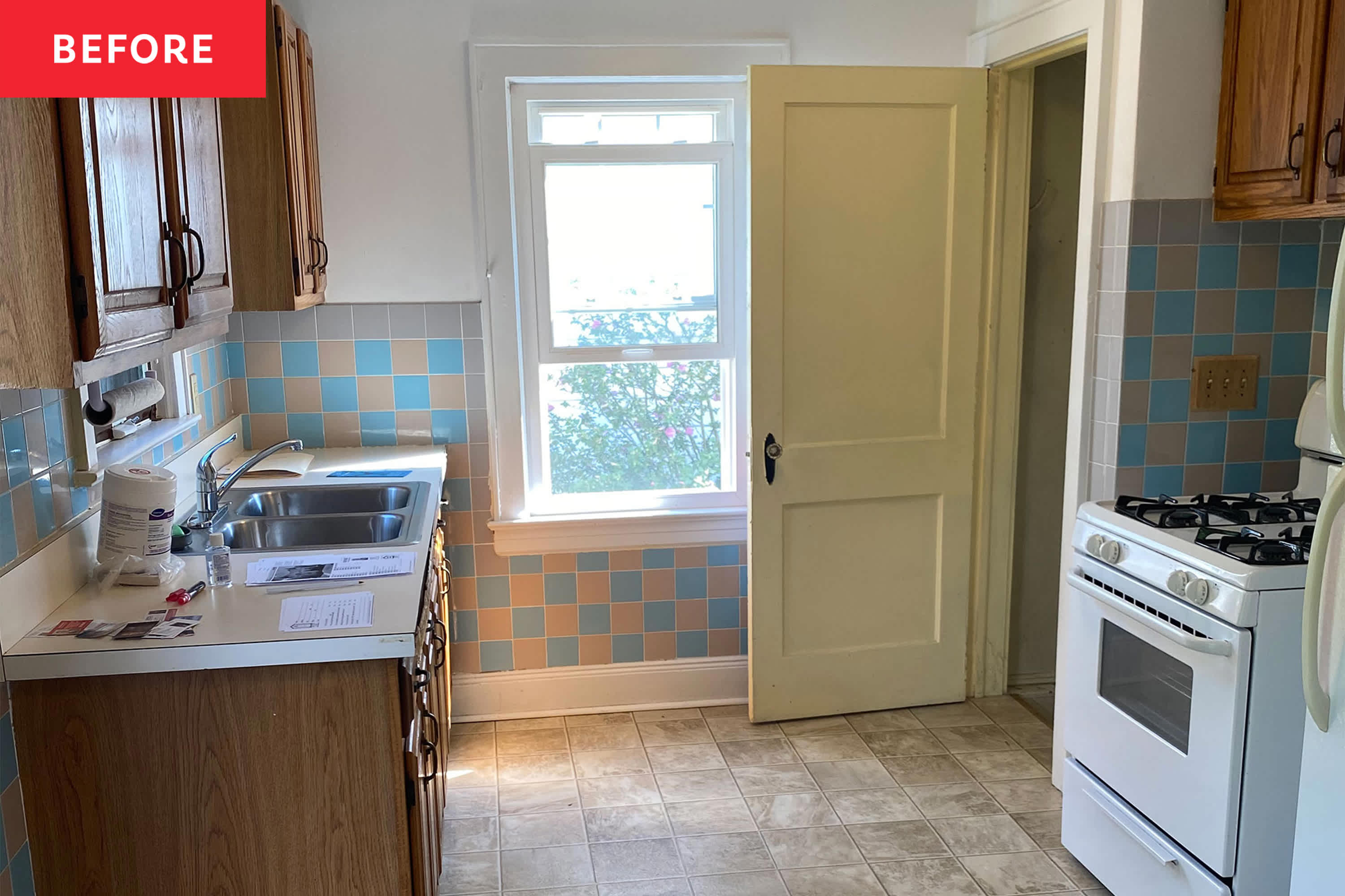 Before & After: Navy Cabinets Transform a “Dated” Kitchen | The Kitchn