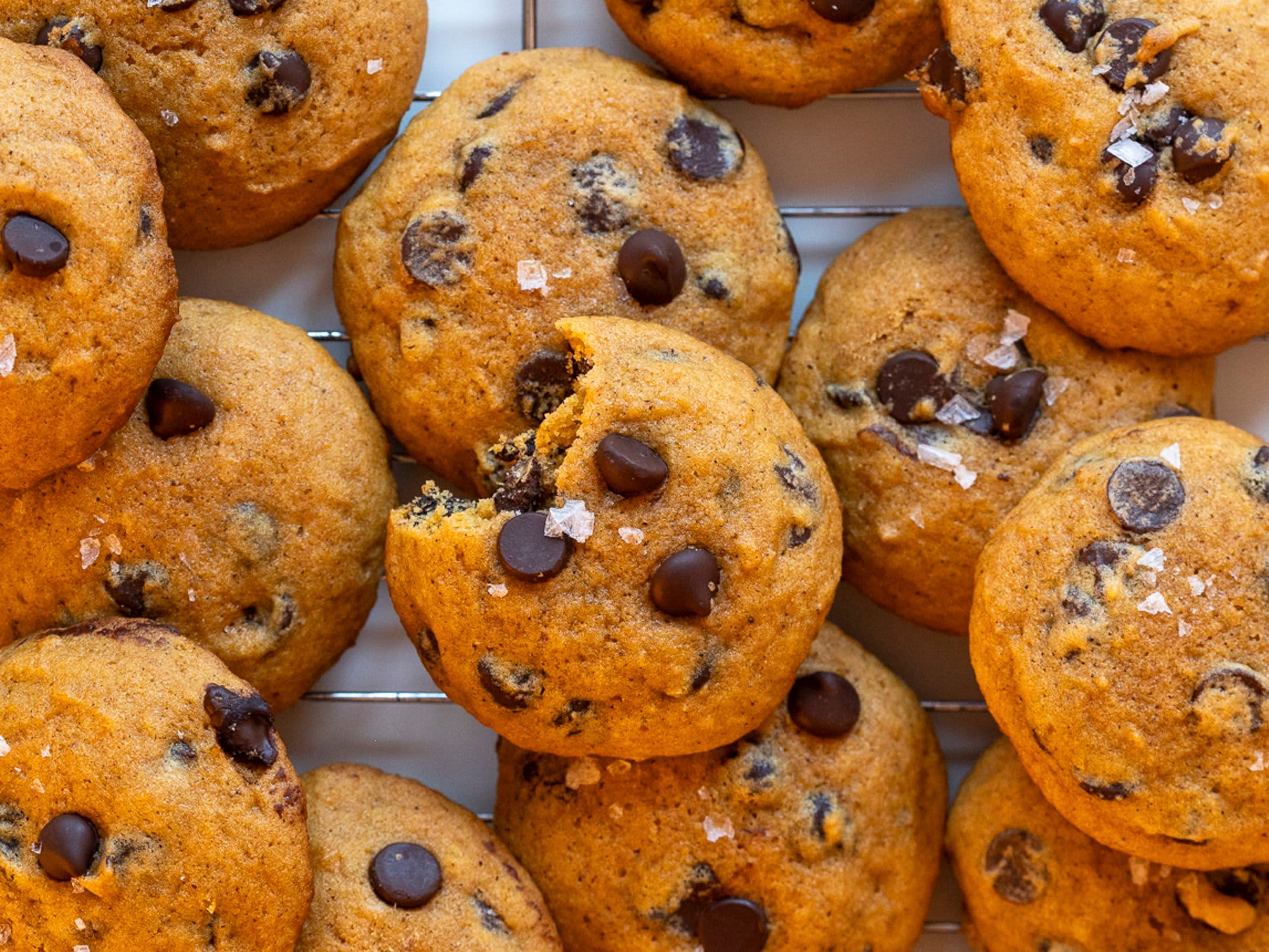 I Tried the Internet's Most Popular Chocolate Chip Cookie Recipe | The ...