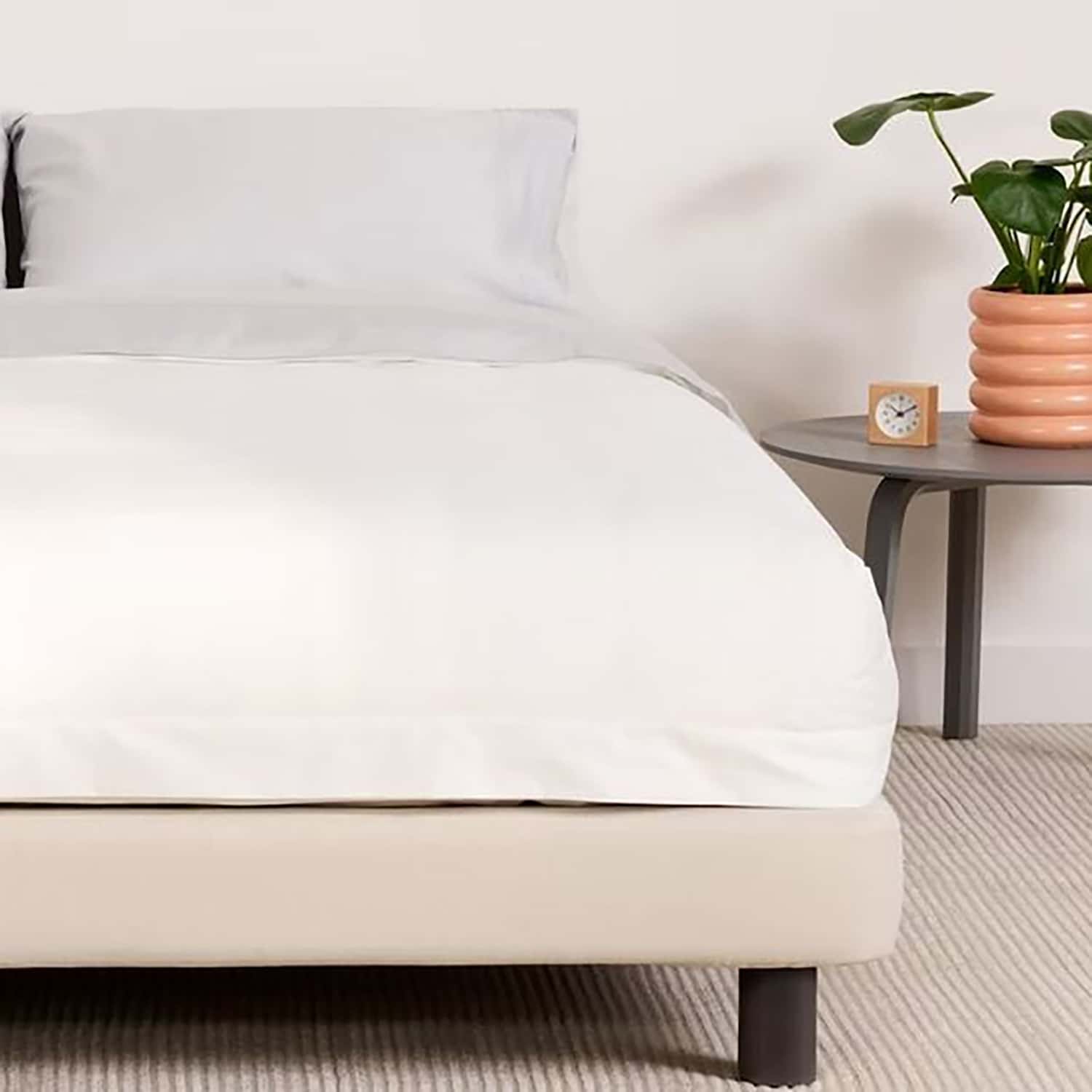 How Casper s Upholstered Bed Frame Made My Bedroom Cozier Apartment Therapy