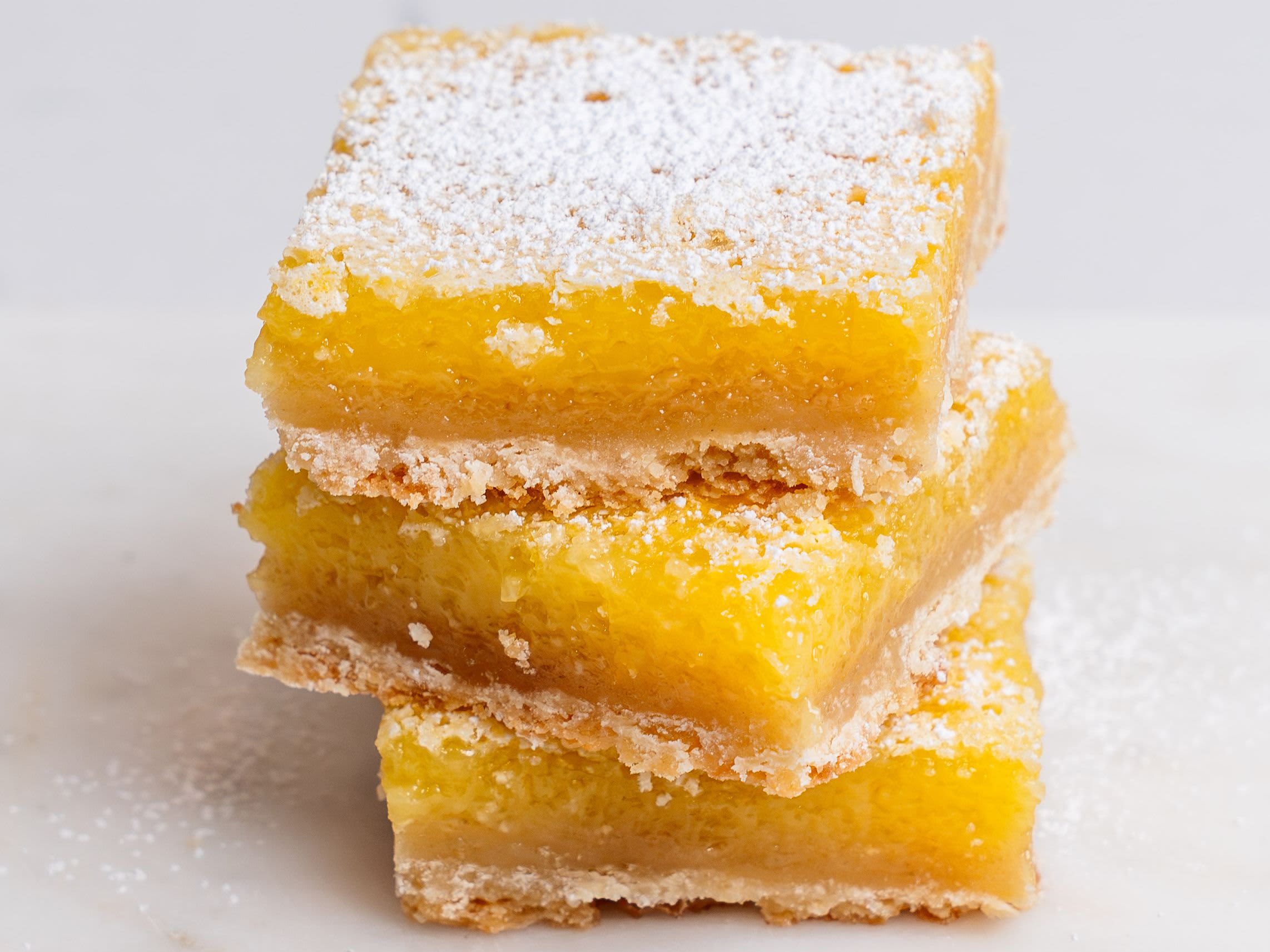 I Tried Trisha Yearwood’s No-Bake Chocolate-Peanut Butter Bars | The Kitchn